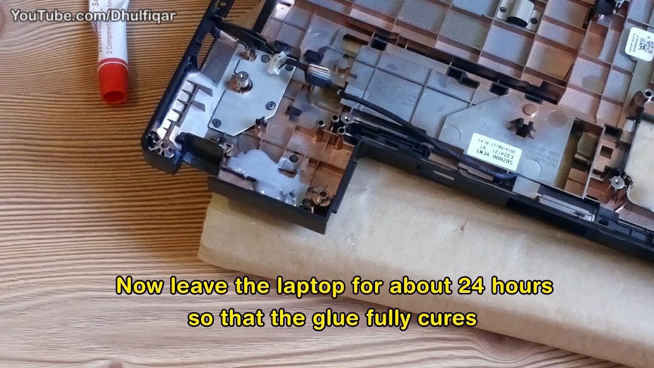 How to Repair a Broken Hinge in Lenovo Thinkpad Edge E540 Laptop : 3 ...