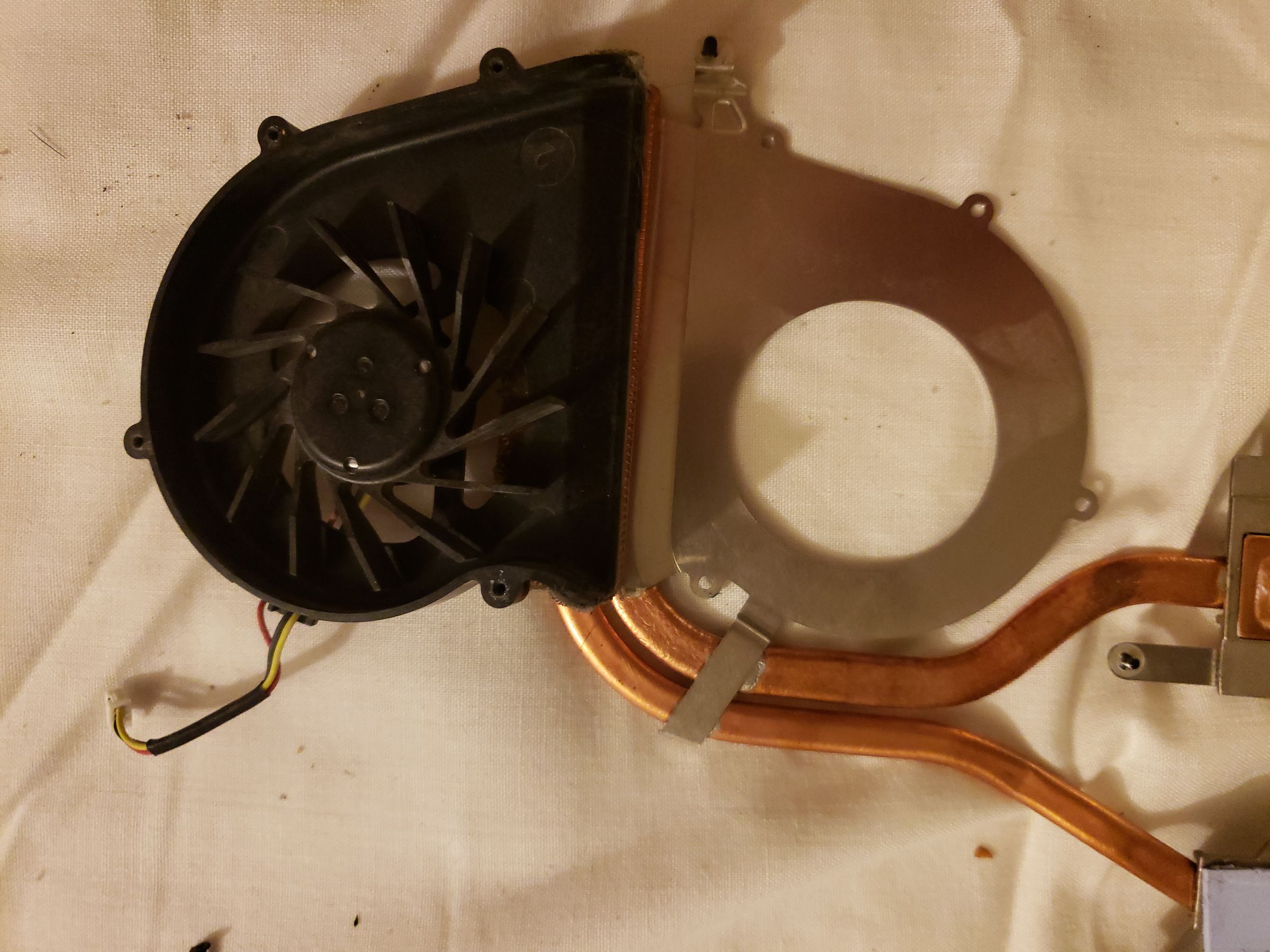 Fan Replacement for Sony Laptop : 7 Steps - Instructables