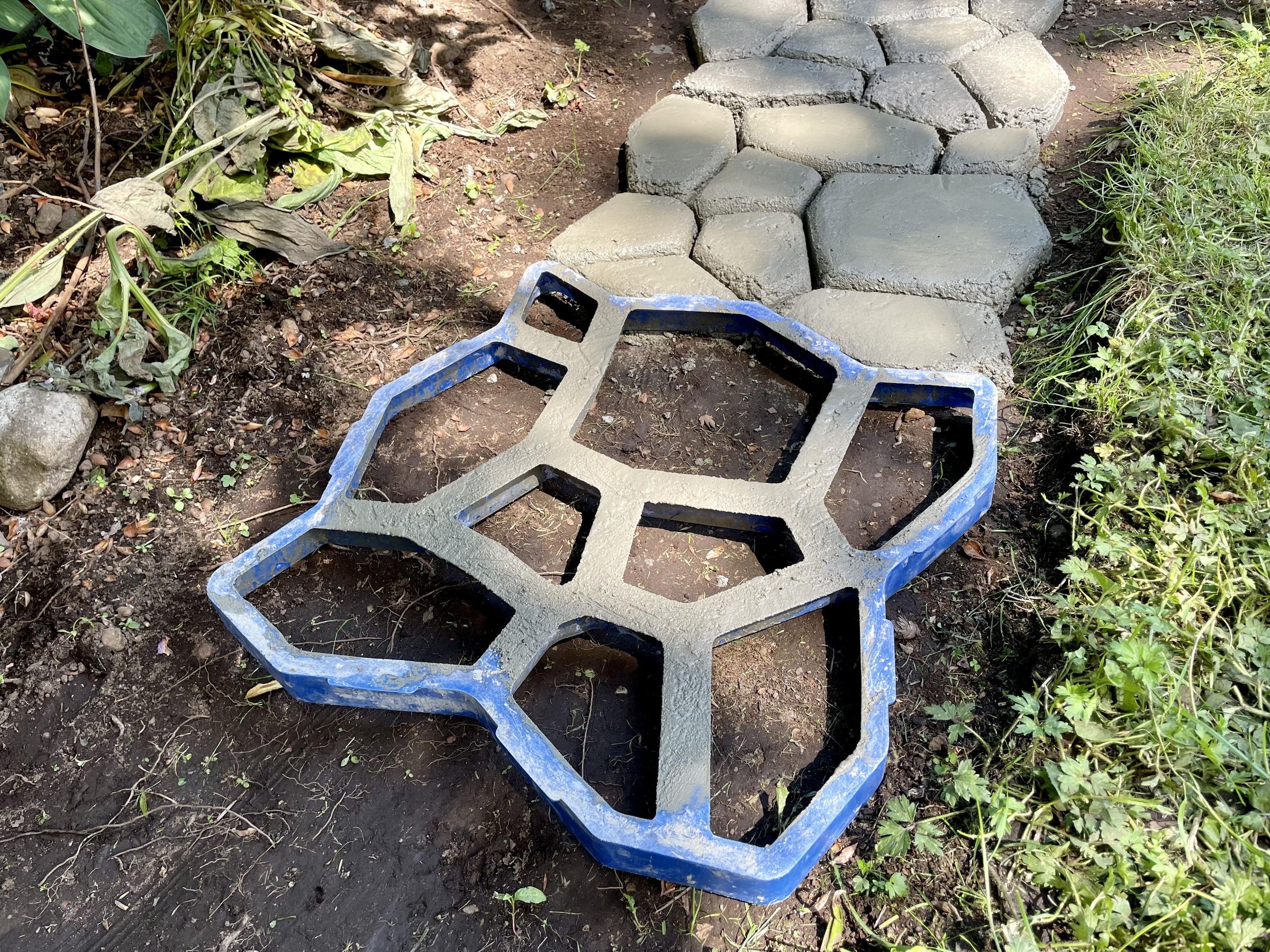 Rustic Stone Garden Path : 6 Steps (with Pictures) - Instructables