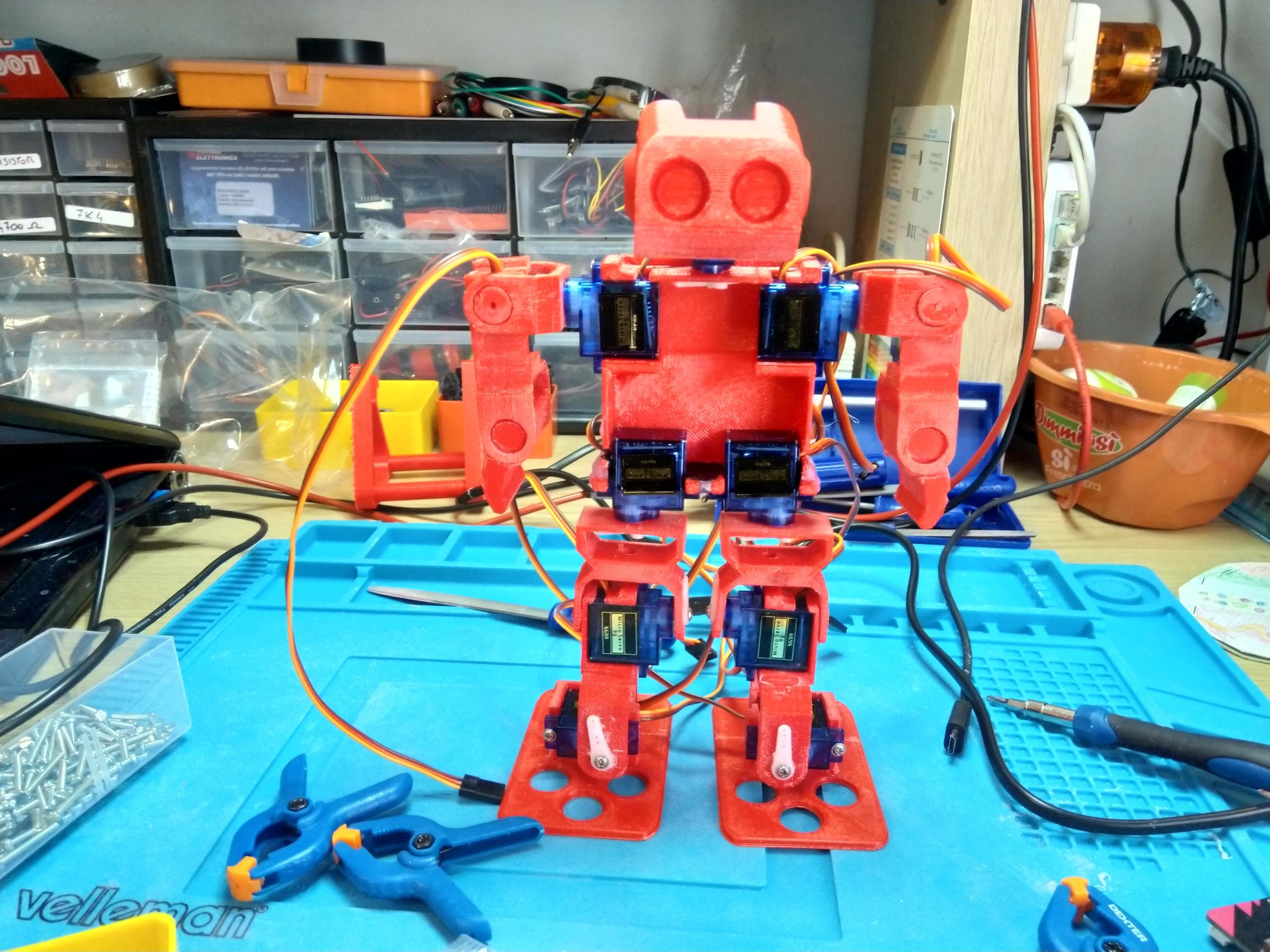 Dancing MicroBit Robot : 6 Steps - Instructables