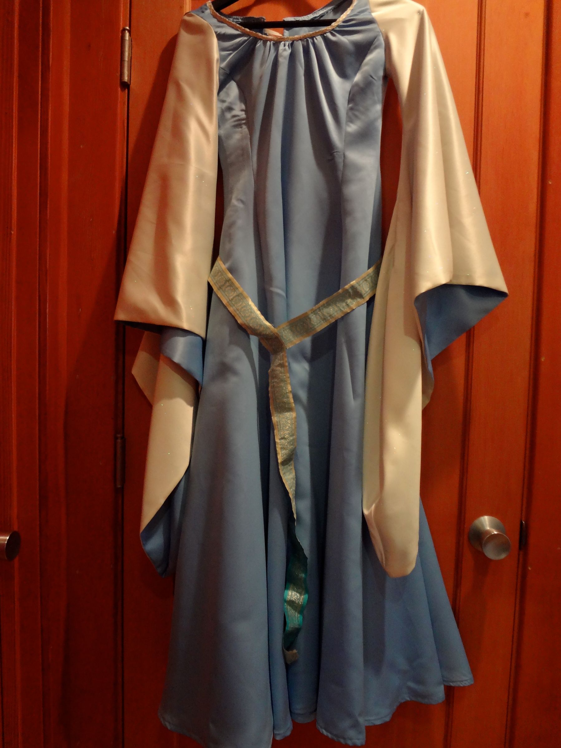Medieval Dress - Instructables