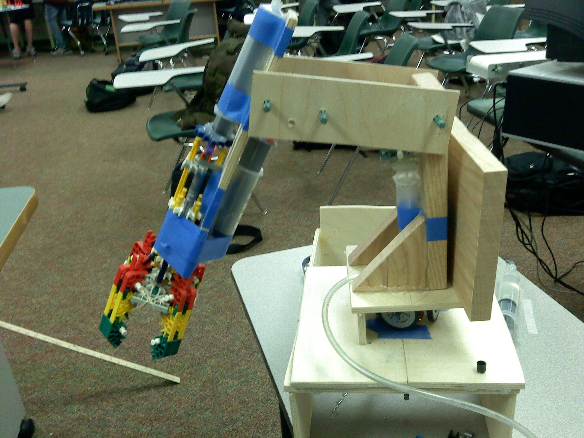 My Working Knex Robot - Instructables