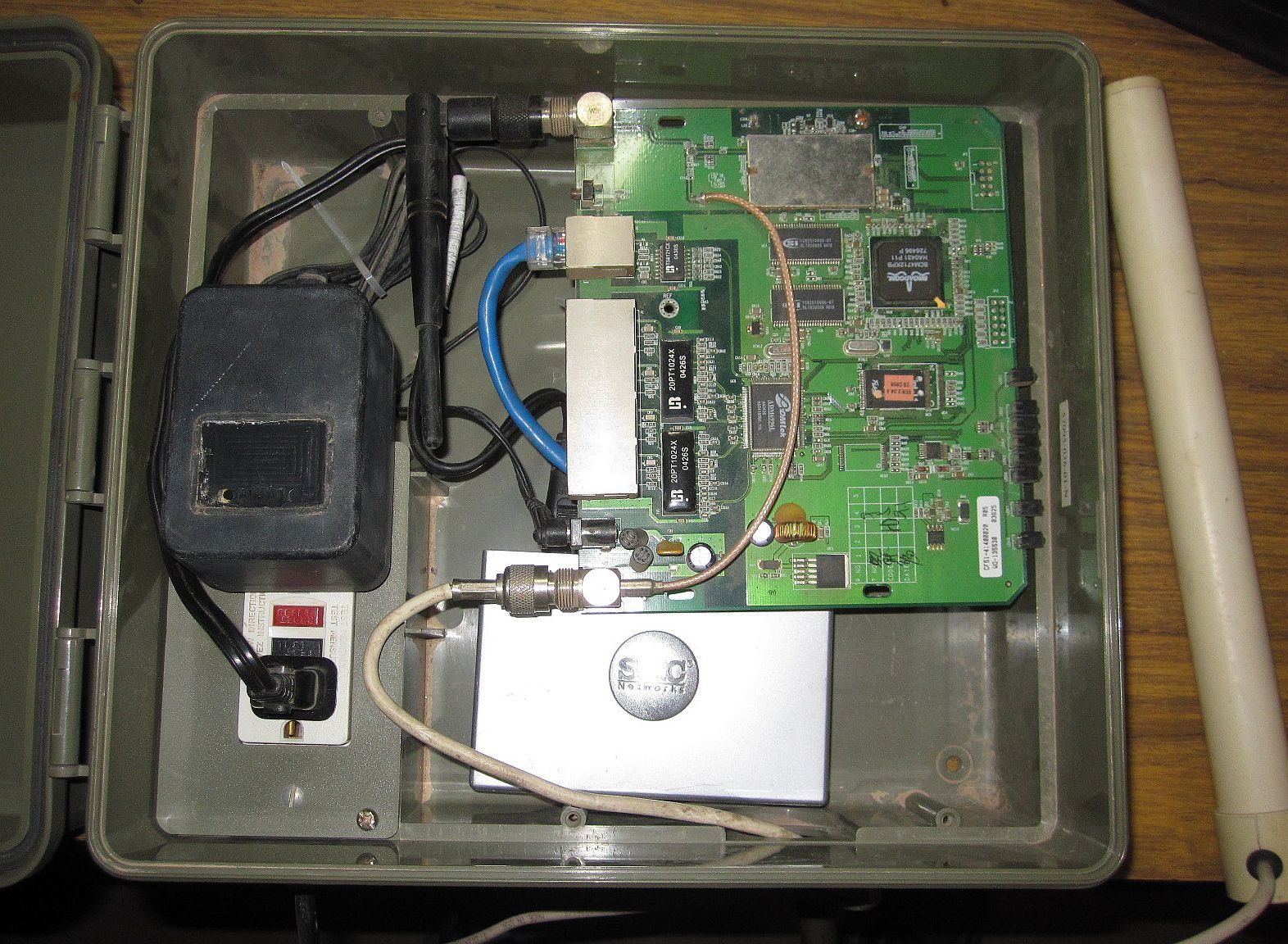 Outdoor Wrt54G Router With Powerline Network Adapter to Supply Internet ...
