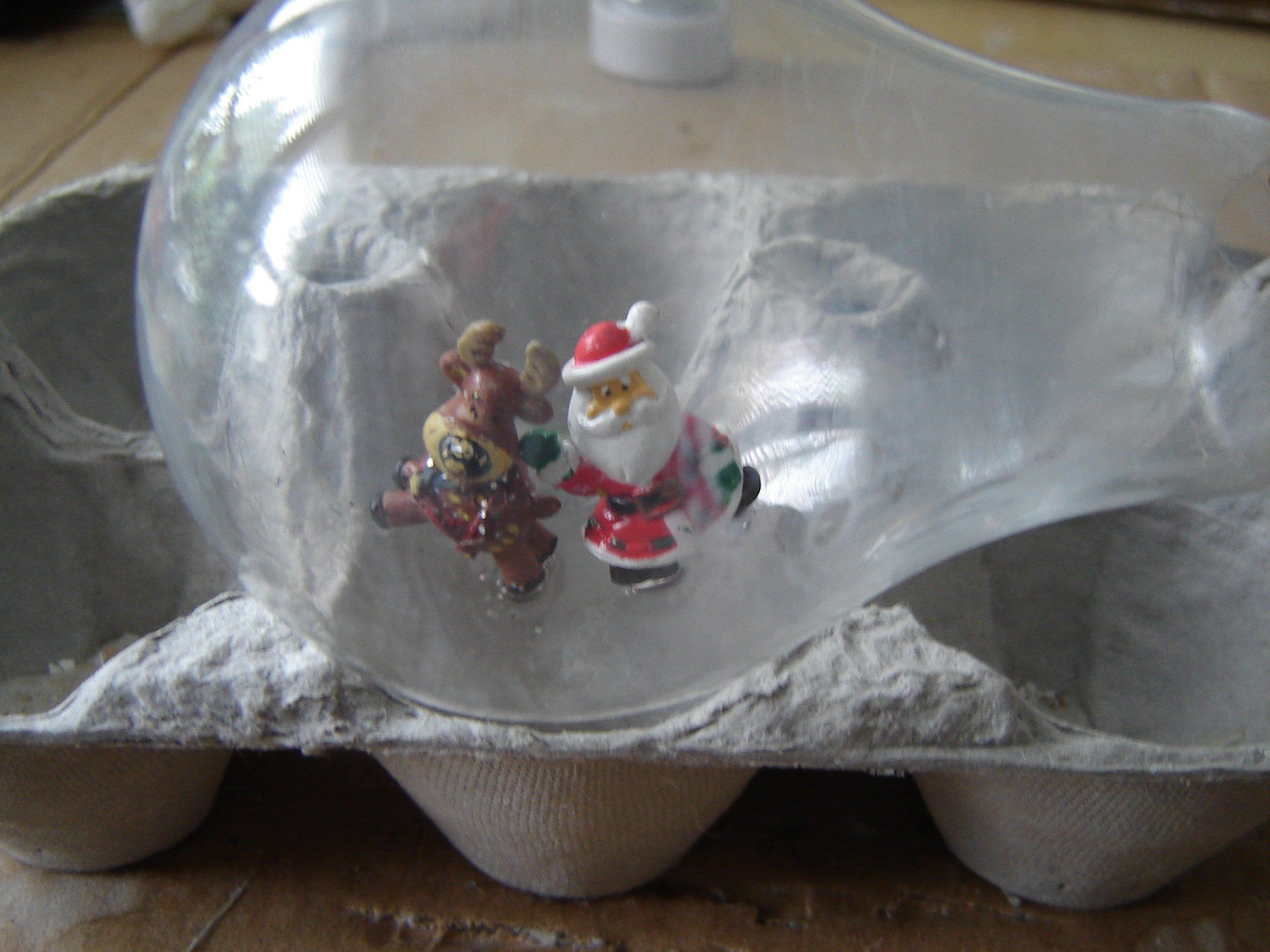 Light Bulb Snow Globes : 8 Steps (with Pictures) - Instructables