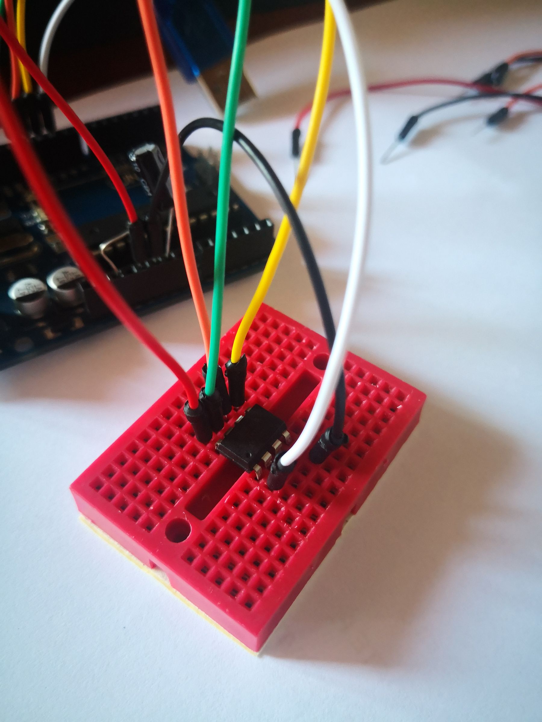 Light Sensor Lamp With ATtiny85, 12V LEDs and L7805 Voltage Regulators ...