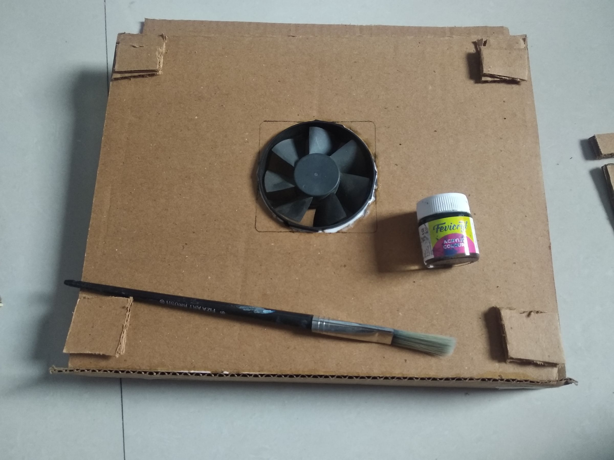 Laptop Cooling Stand From Cardboard : 7 Steps - Instructables