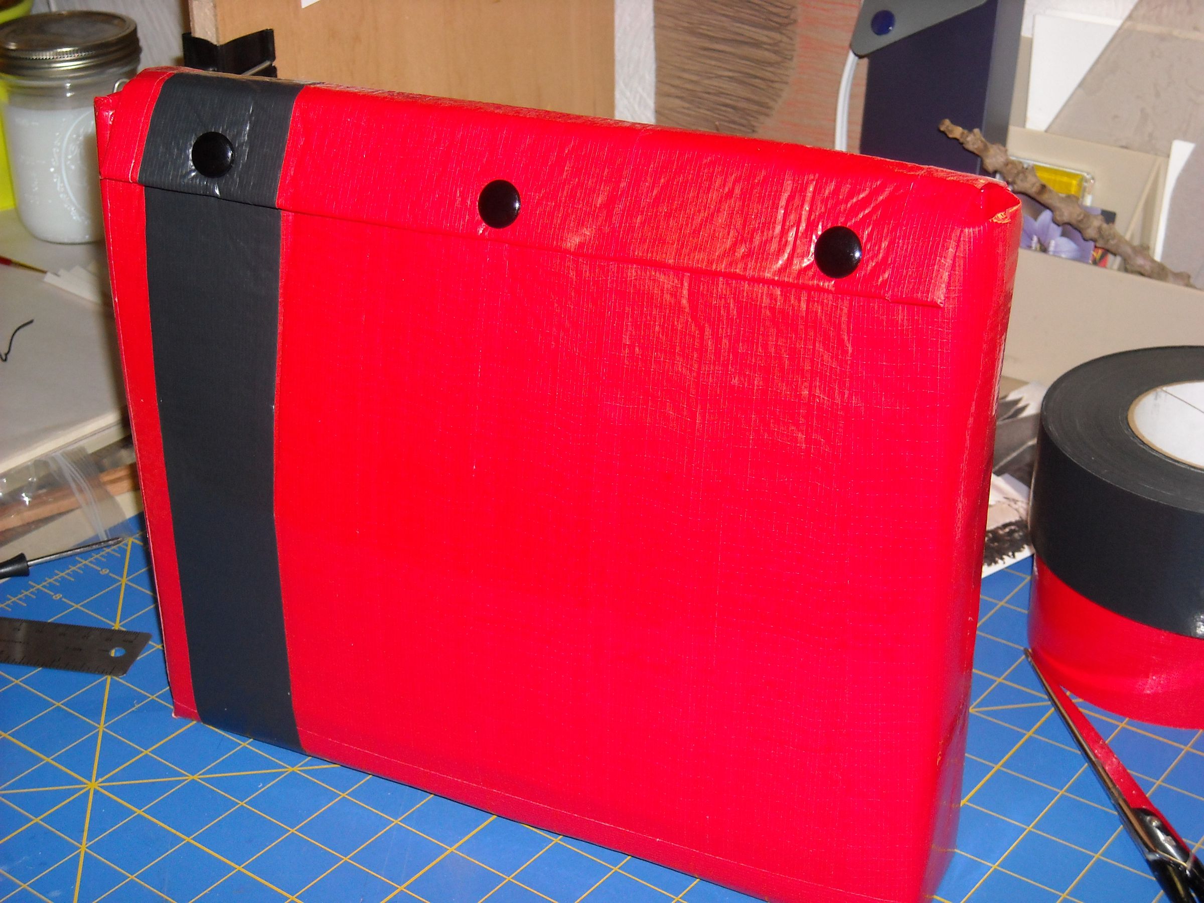 Cushioned Duct Tape Laptop Sleeve : 8 Steps (with Pictures) - Instructables