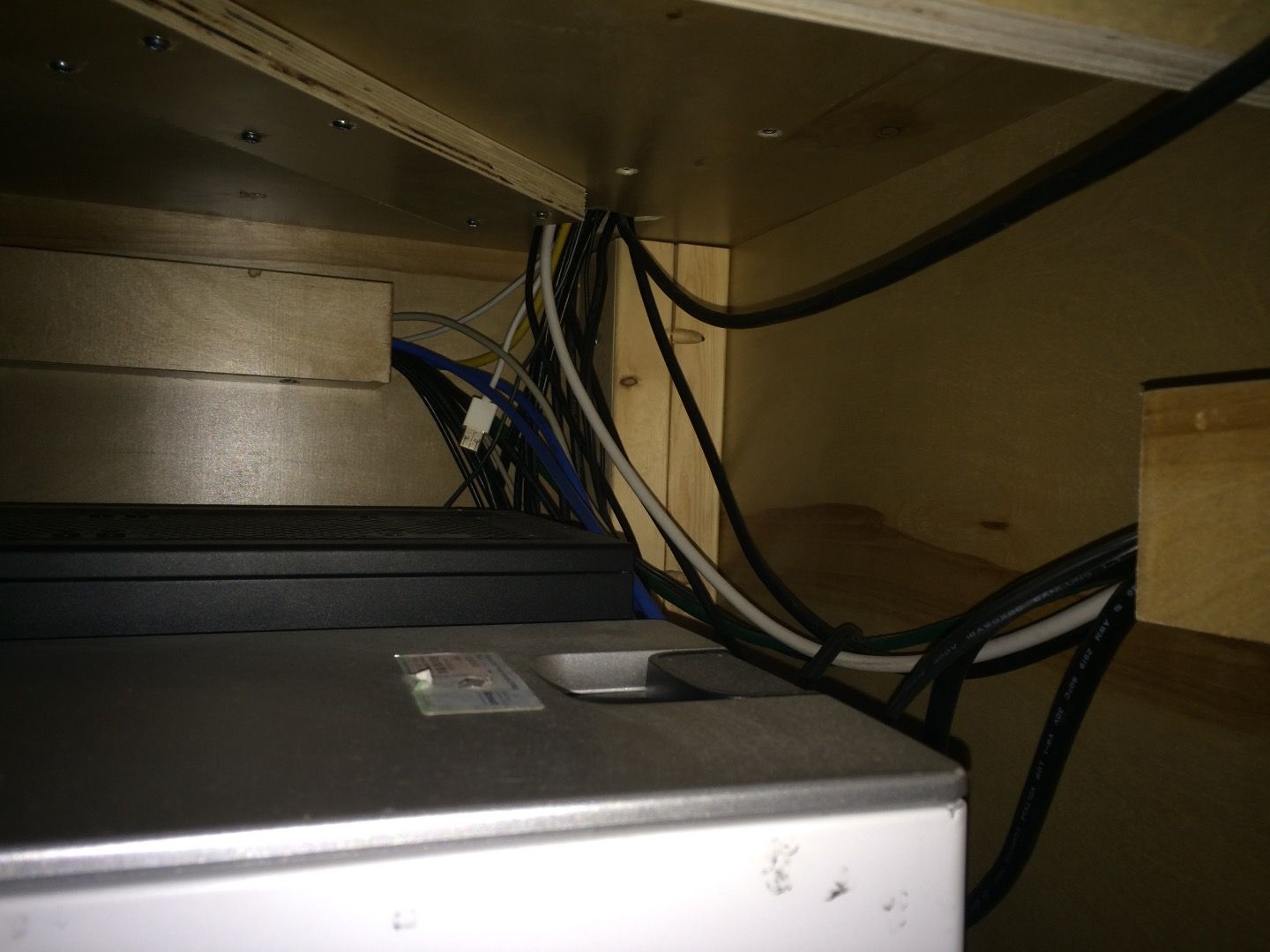 Standing Desk for Engineers : 8 Steps (with Pictures) - Instructables