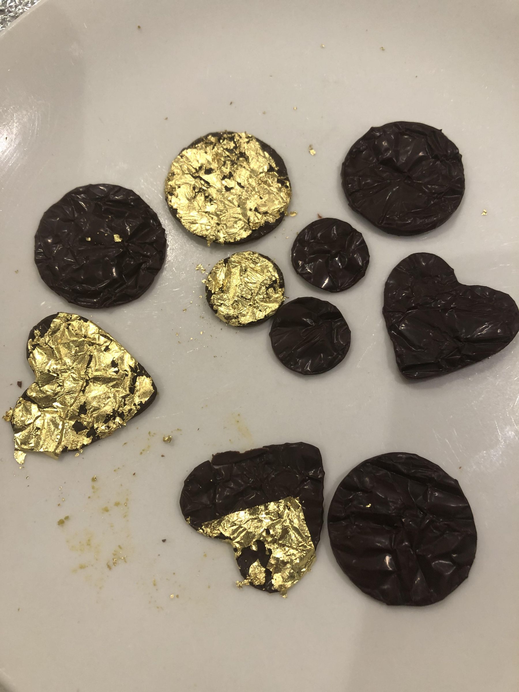 Metallic Chocolate Decorations Using Tinfoil & Gold Leaf : 4 Steps ...