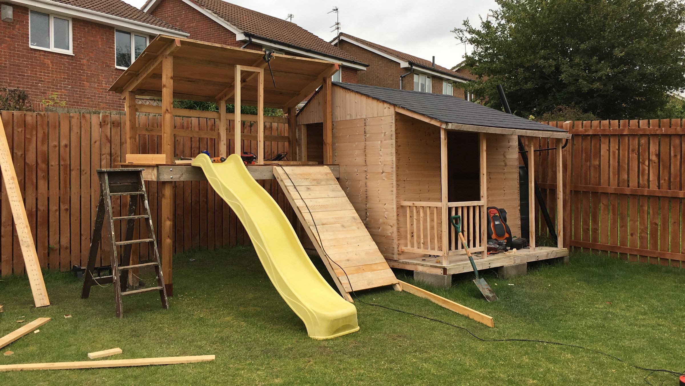Custom Solar Powered Playhouse With Built in DIY Powerwall! : 7 Steps ...