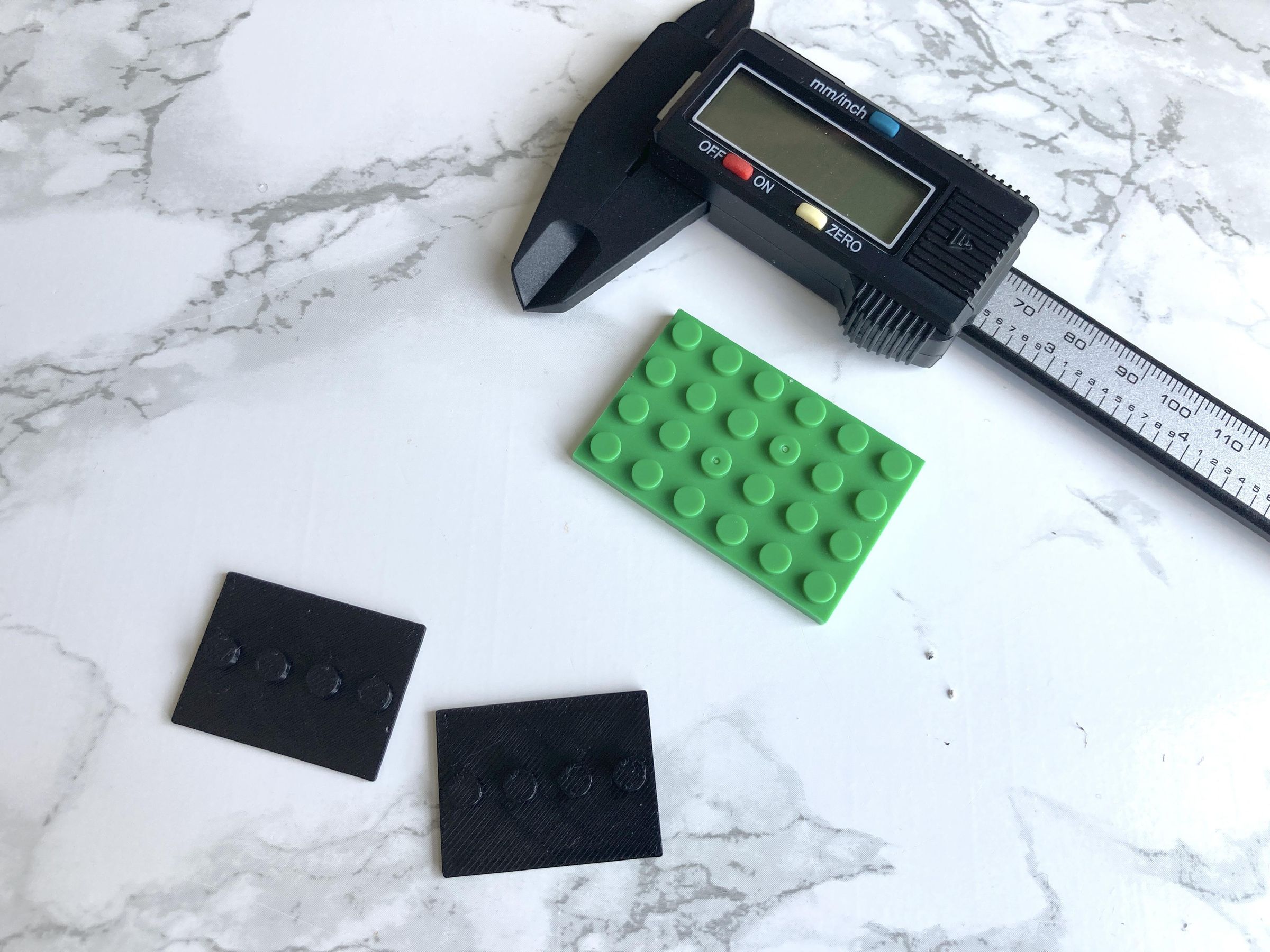 LEGO Minifig Stand / Display : 10 Steps (with Pictures) - Instructables