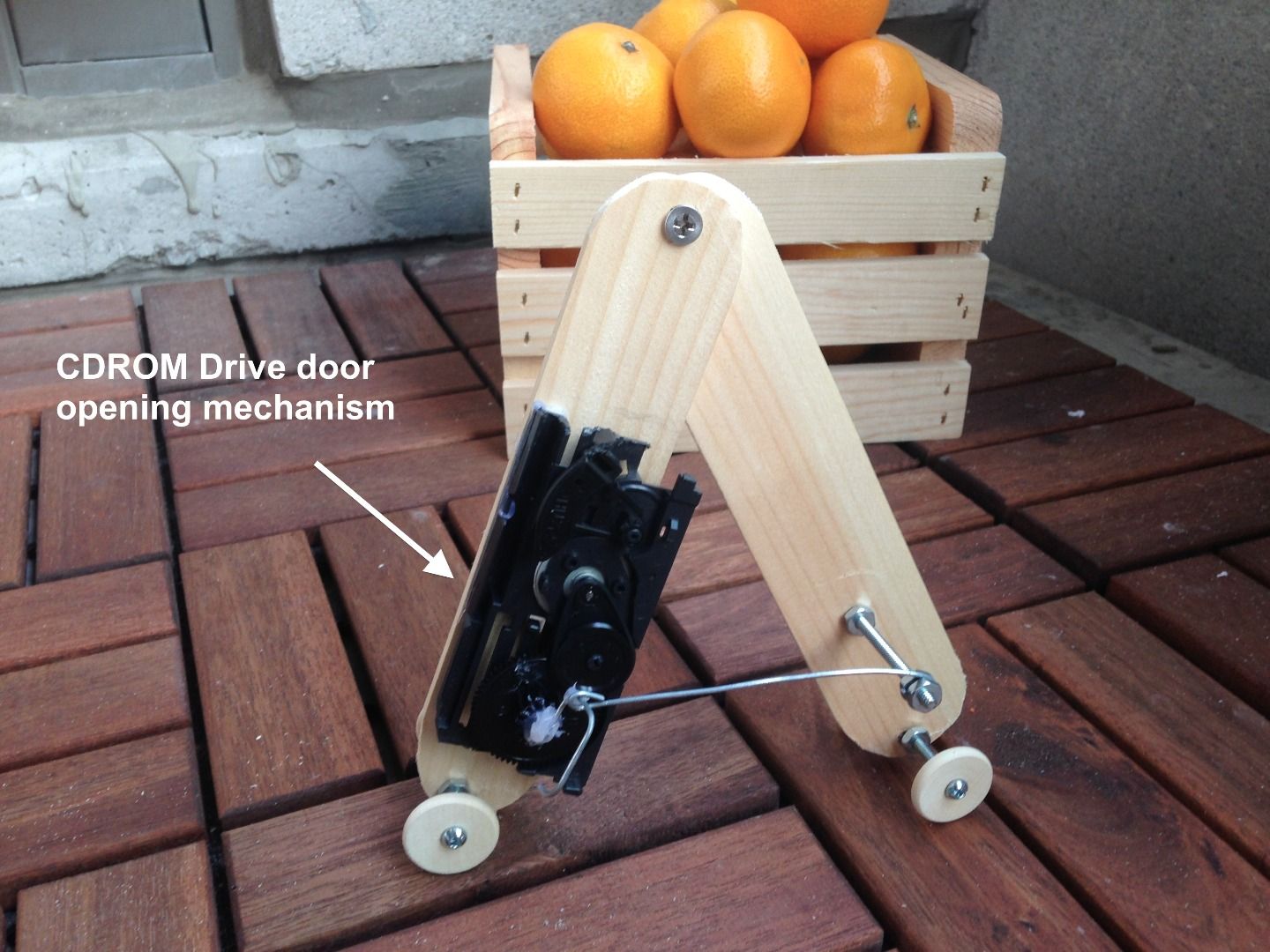 Worm Robot - From a CDROM Drive Door Opening Mechanism : 13 Steps (with ...