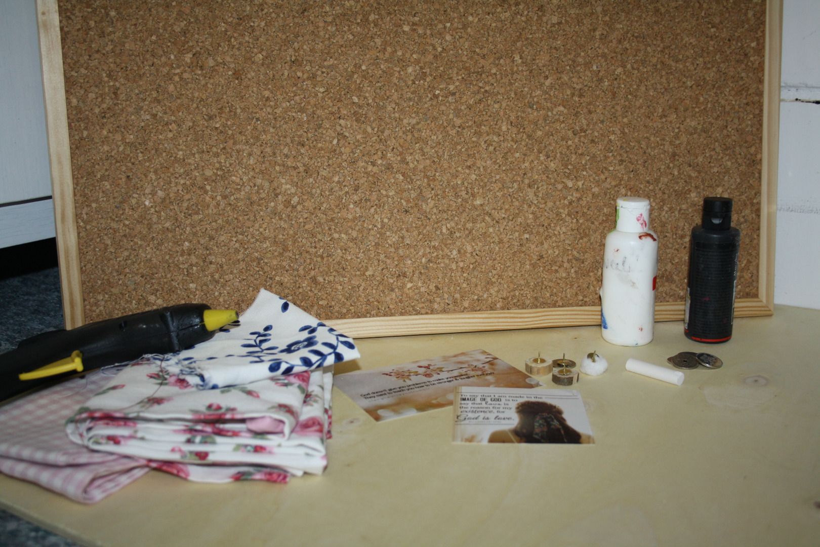 2-in-1 Pin and Blackboard : 6 Steps - Instructables