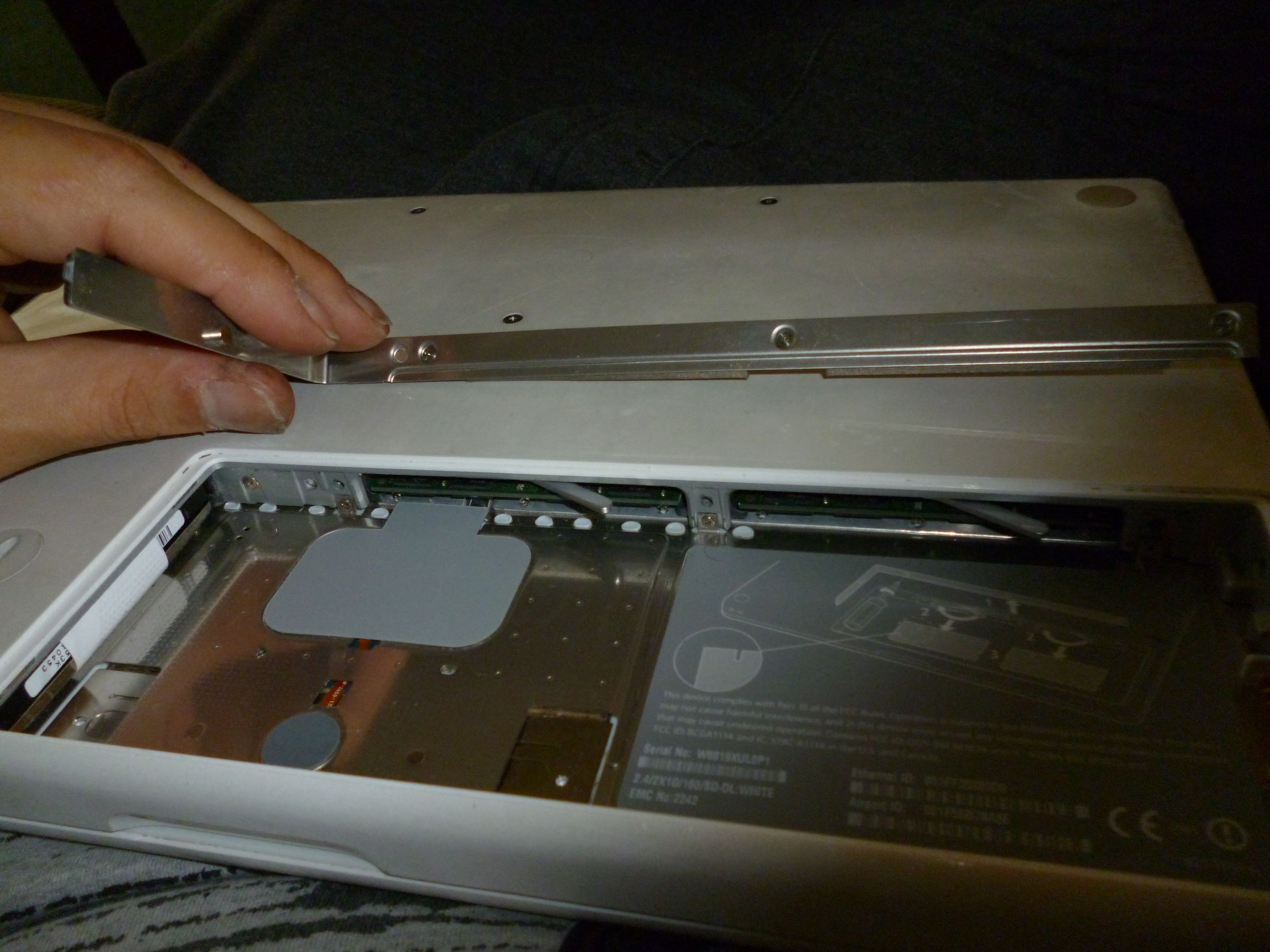 Fix a Broken Macbook Mousepad : 8 Steps - Instructables