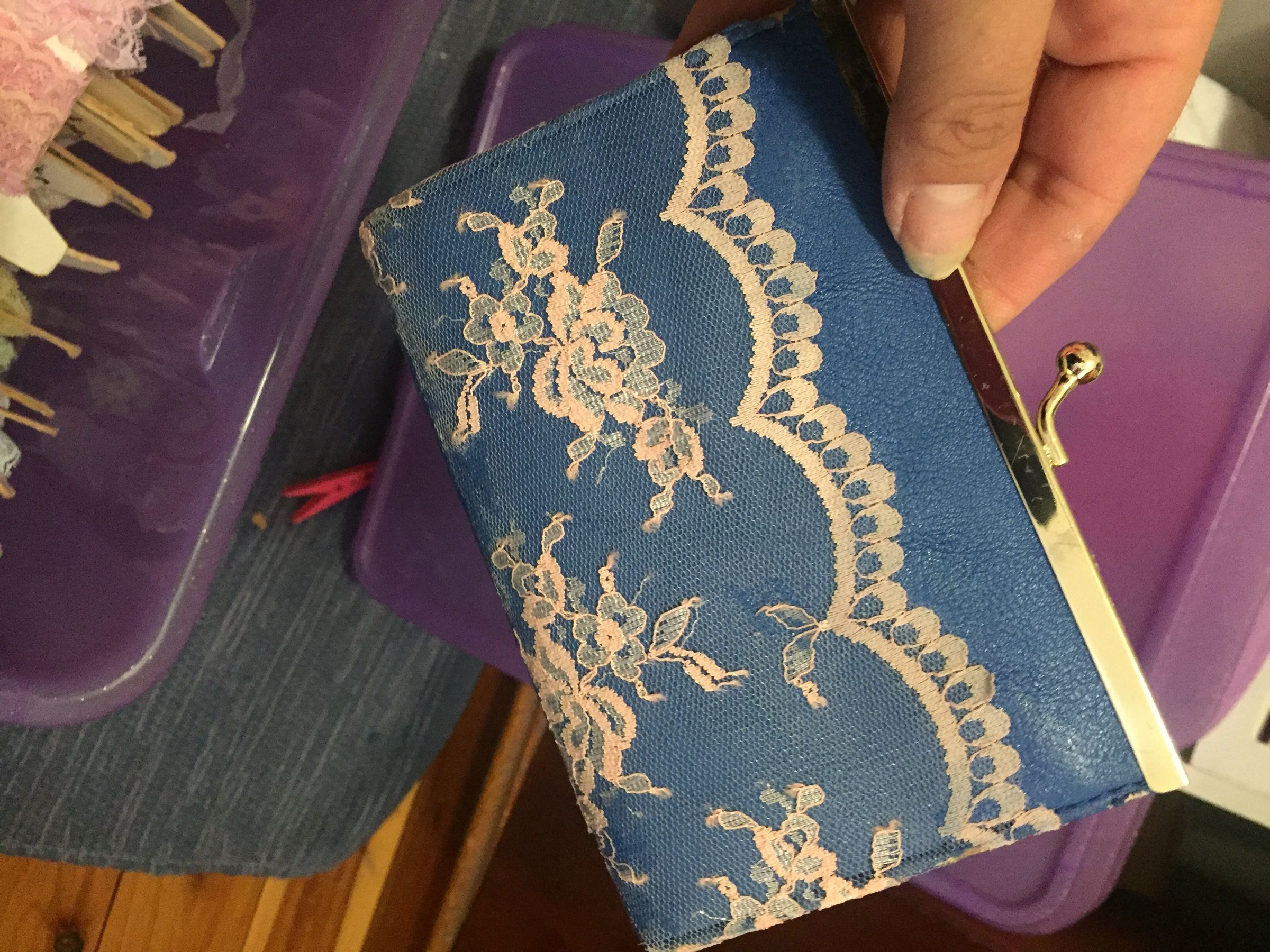 Lace Wallet : 8 Steps (with Pictures) - Instructables