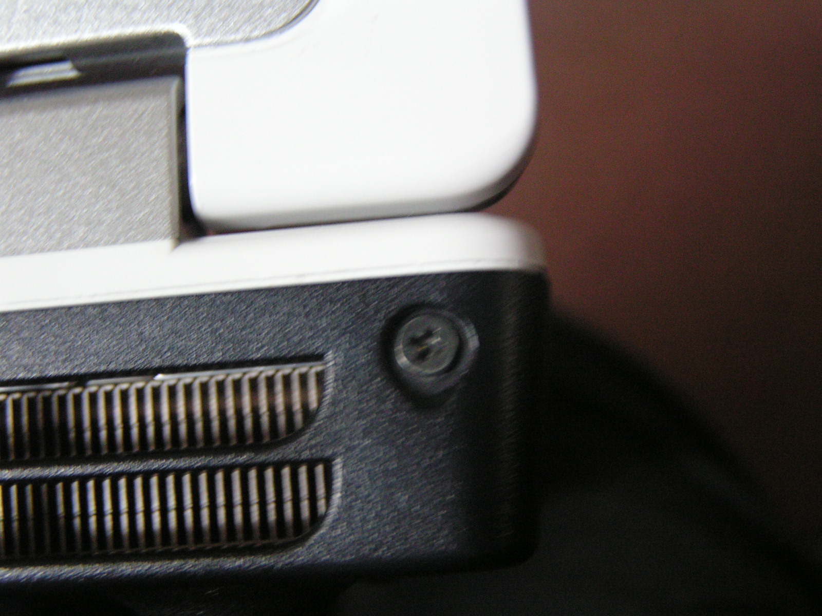 Fixing Laptop Screen Wobble - Instructables