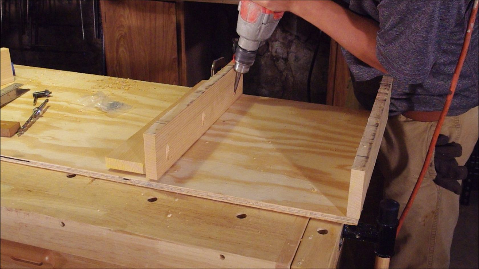 Make an Easy Miter Saw Table : 3 Steps (with Pictures) - Instructables
