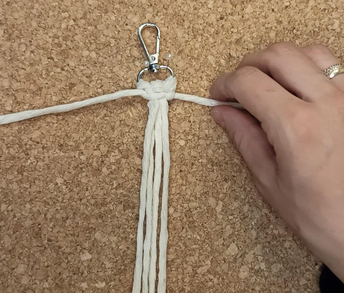 How to Make a Macrame Wristlet Keychain? Step by Step Tutorial for Beginners : 6 Steps (with ...