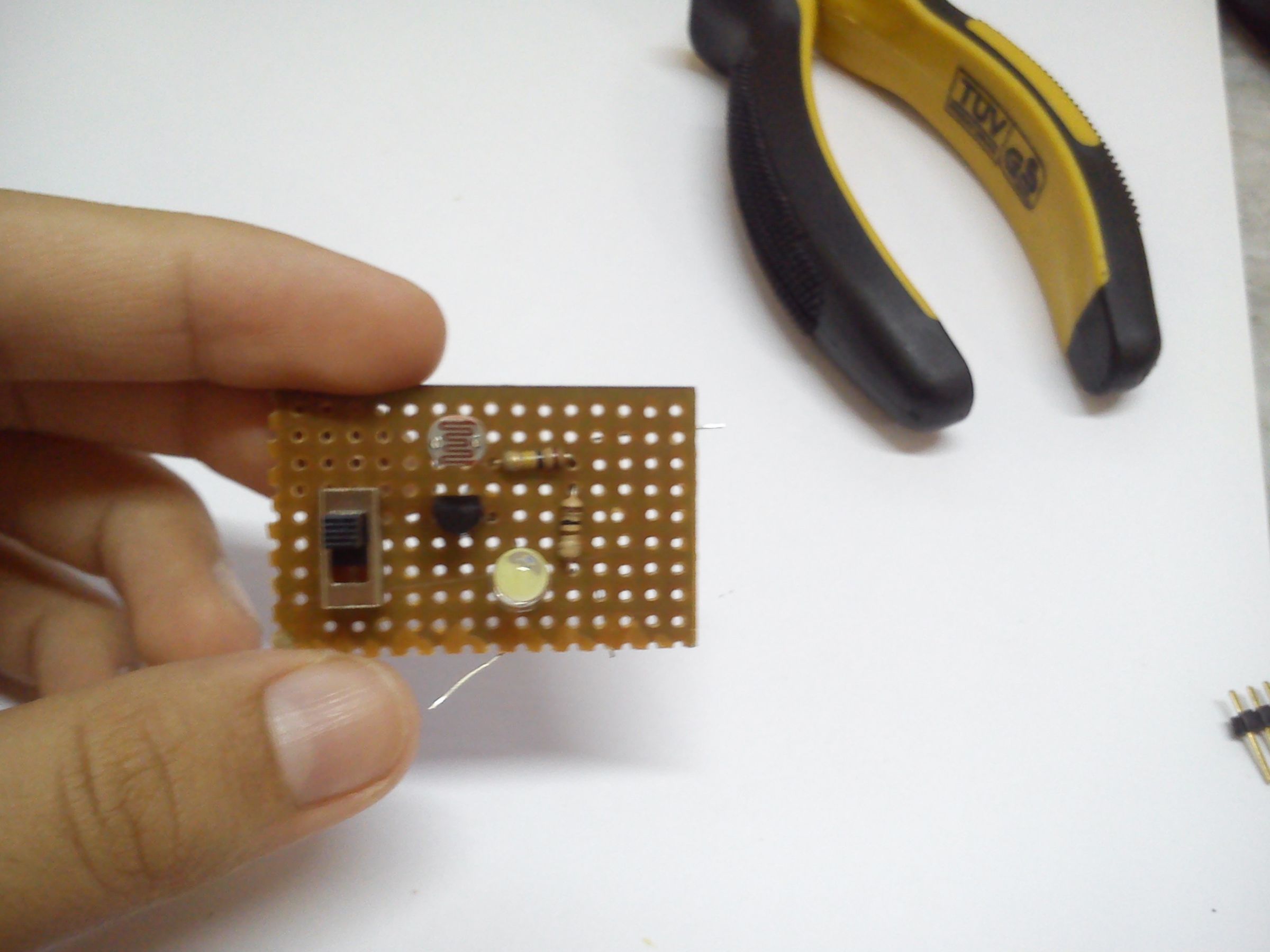 How to Make a Dark Sensor : 3 Steps - Instructables