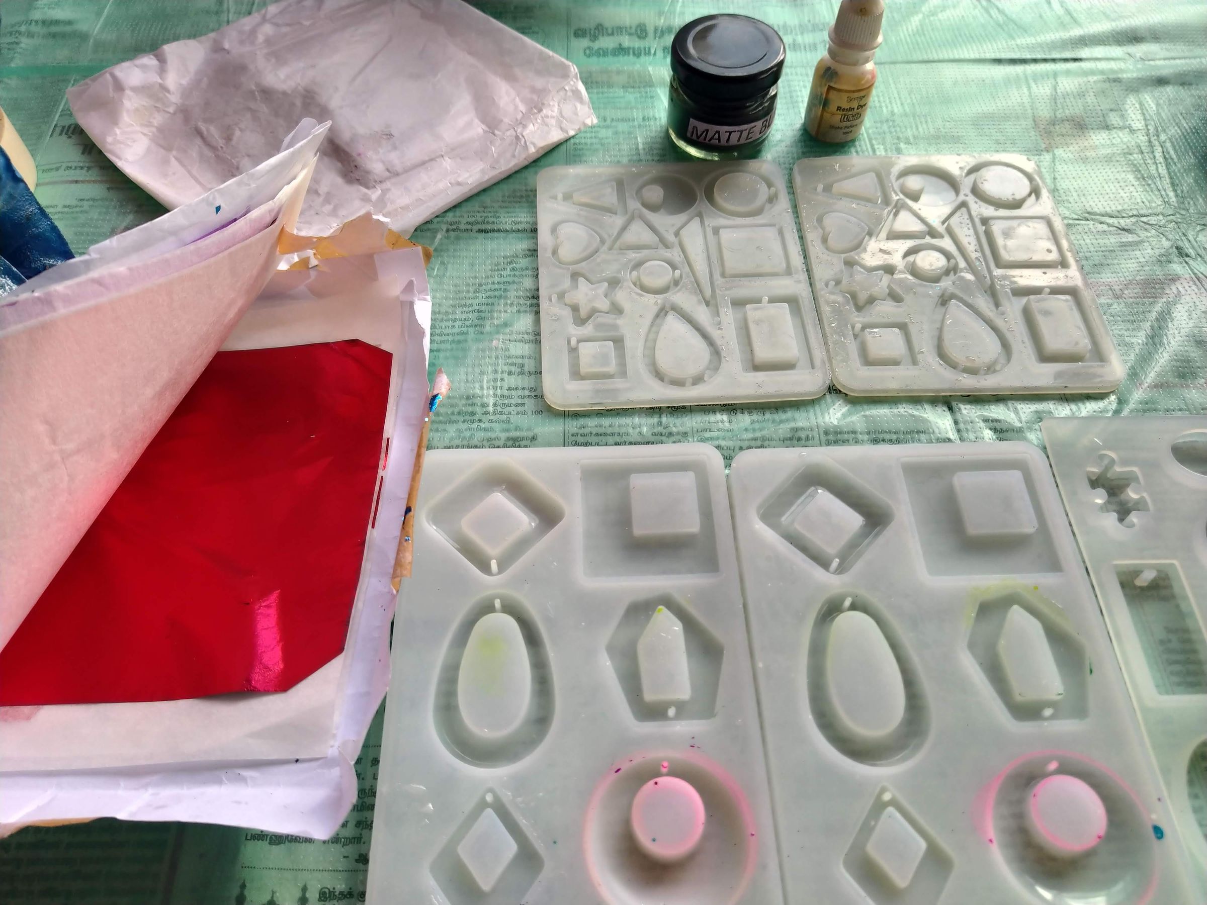 Botanical Resin Jewelry : 29 Steps (with Pictures) - Instructables