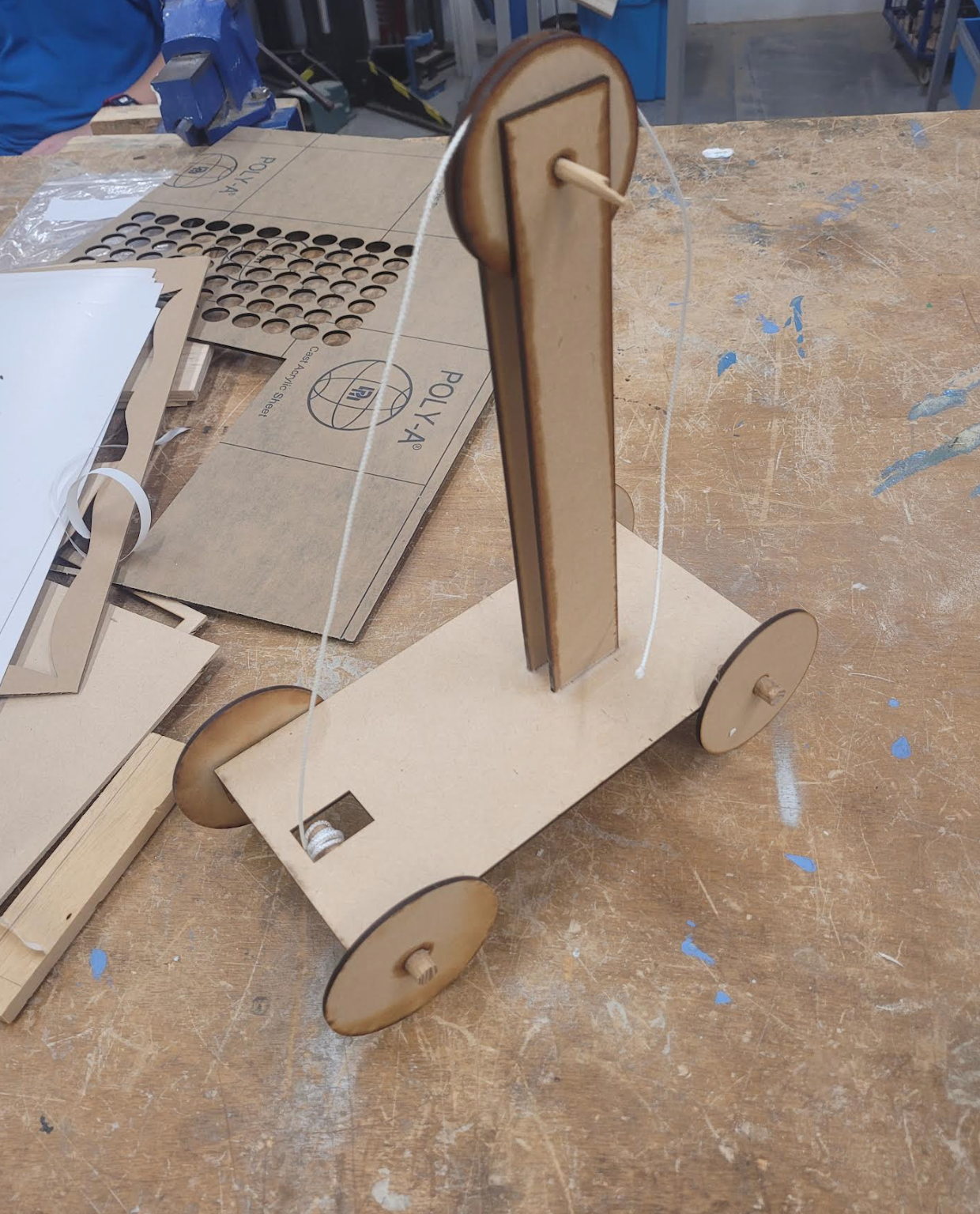 Gravity Powered Car : 6 Steps - Instructables