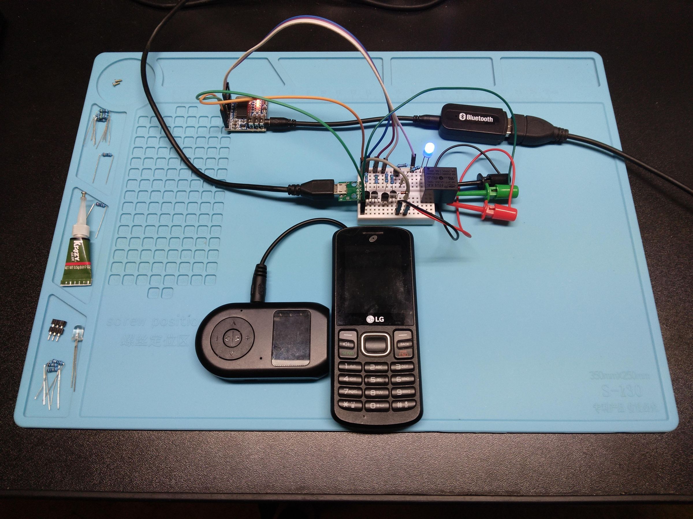 Obsolete Cellphone Remotely Controlled Switch : 8 Steps - Instructables