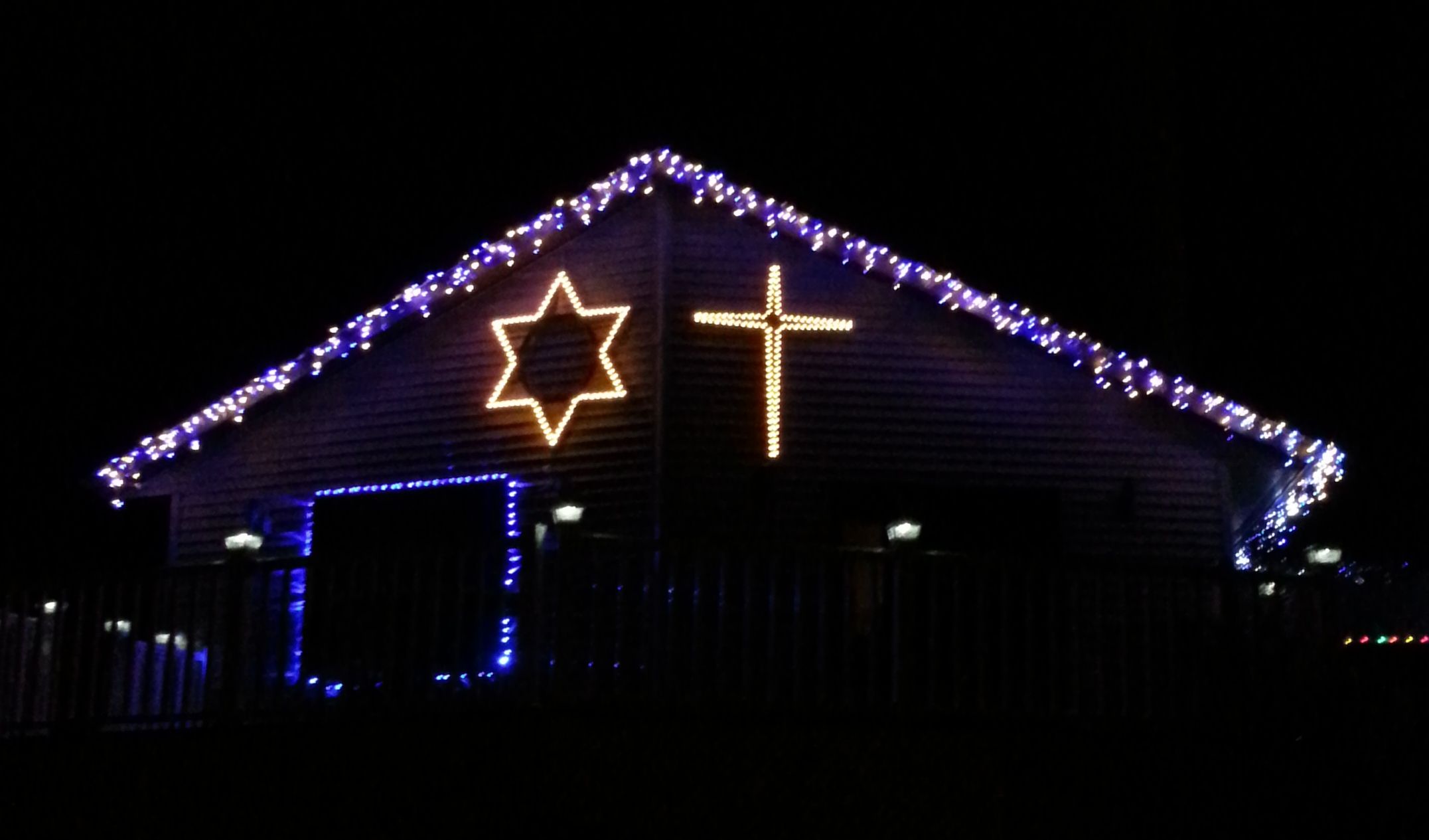5' 100 Light LED Wooden Cross Christmas Decoration : 8 Steps (with ...