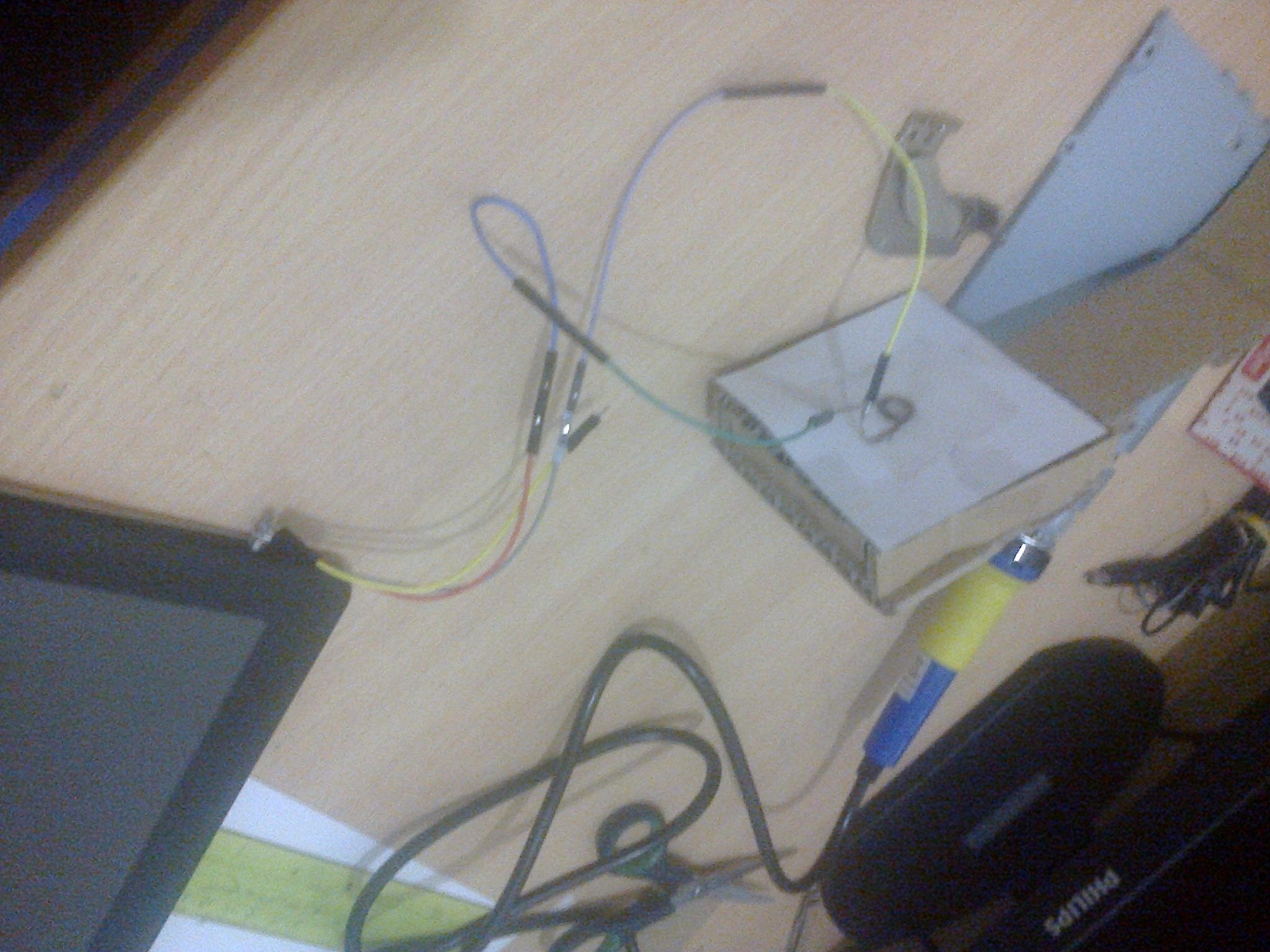 %100 Homemade Headphone : 6 Steps - Instructables
