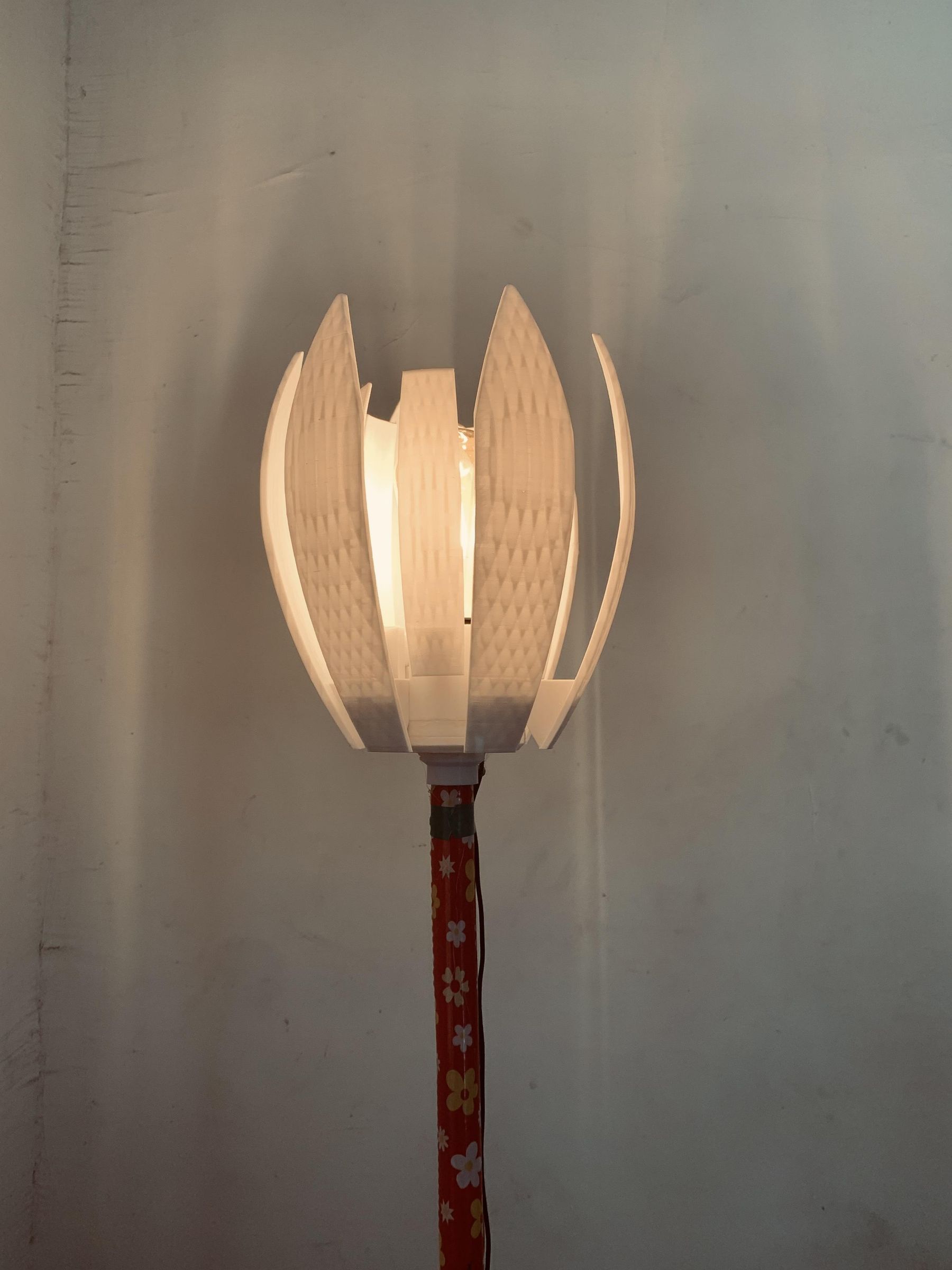 3D Printed Flower Shape Lamp. : 6 Steps (with Pictures) - Instructables