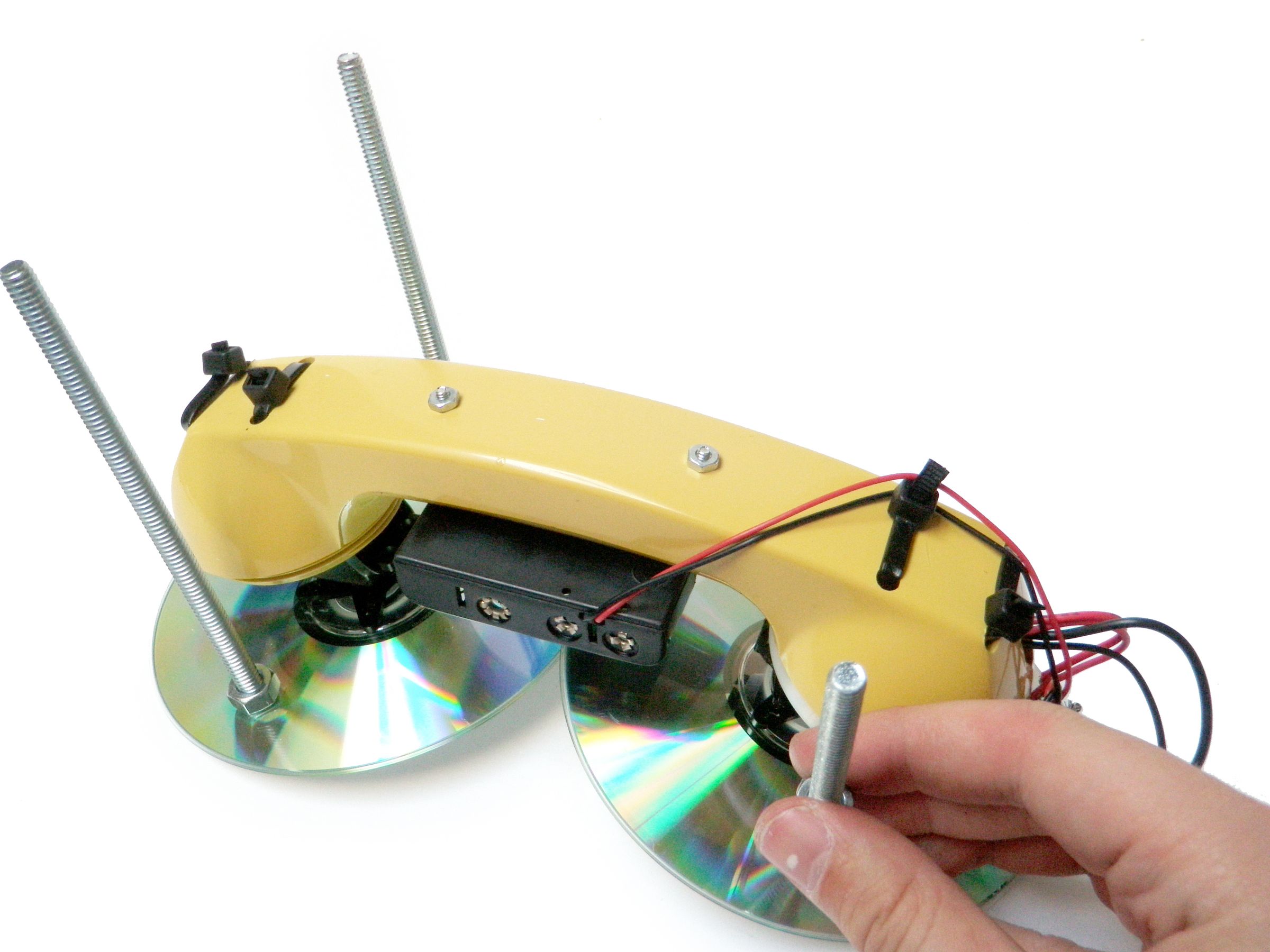 Simple Bots: Walker : 14 Steps (with Pictures) - Instructables
