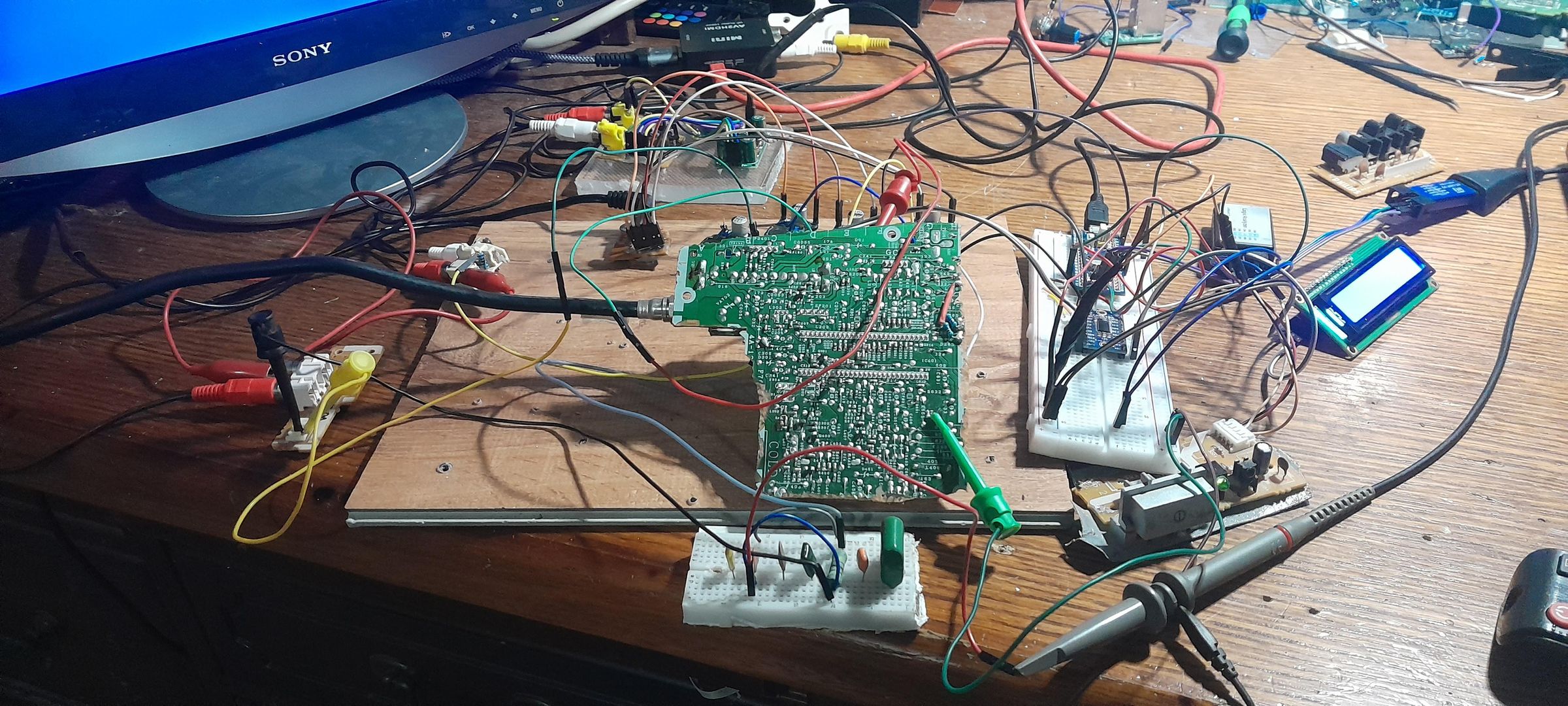 IX3253CE As FM Radio and Video Output : 4 Steps - Instructables
