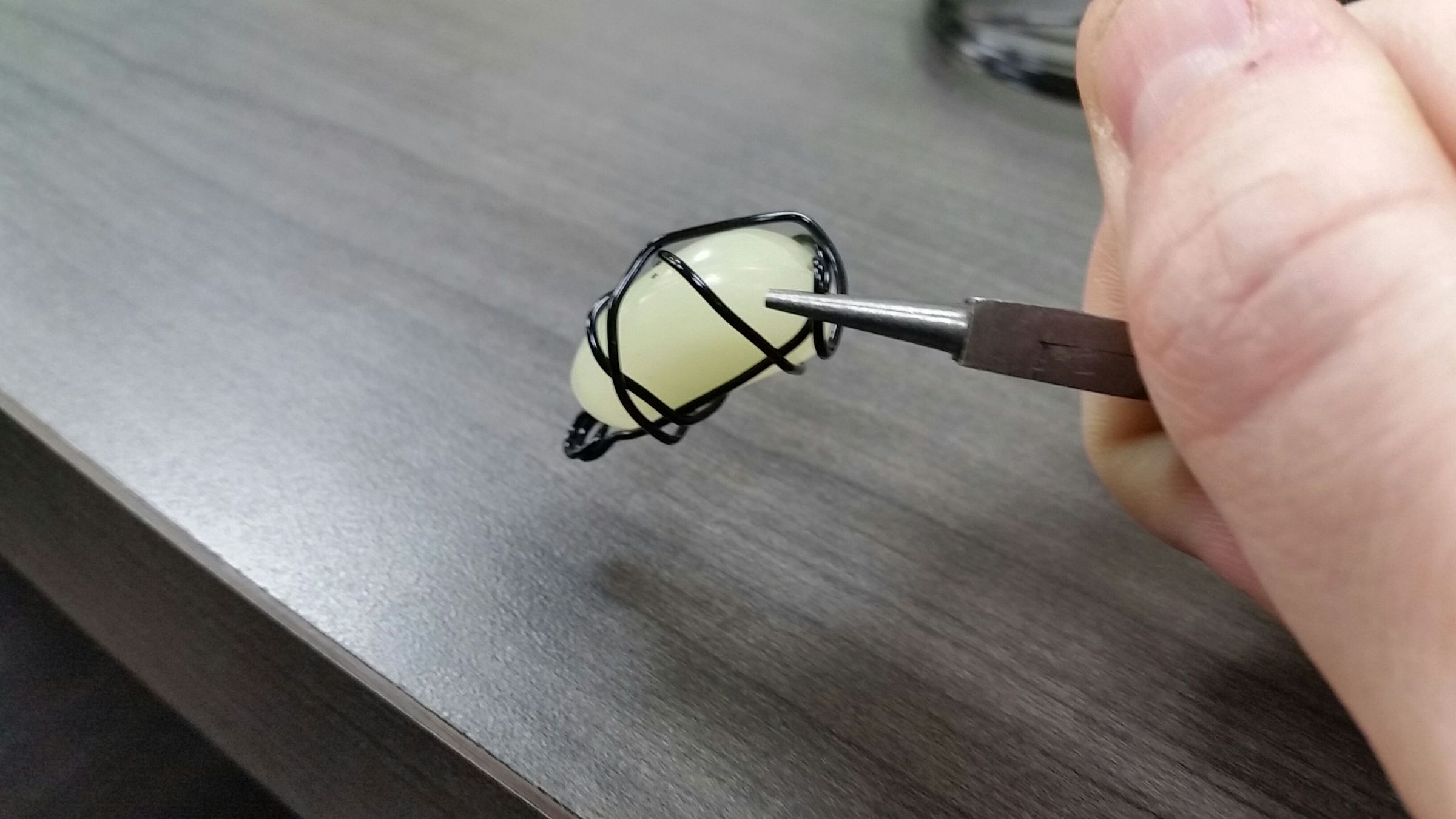 Glow in the Dark Wire Wrapped Pendant : 5 Steps (with Pictures ...