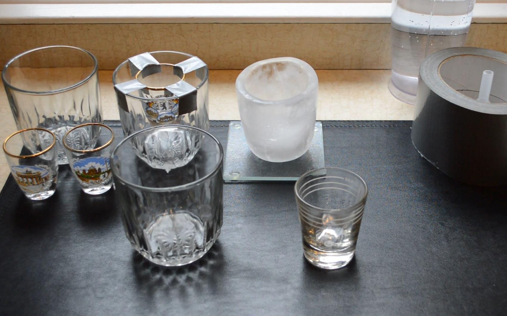 How to Make a Shot Glass Out of Ice : 4 Steps (with Pictures ...