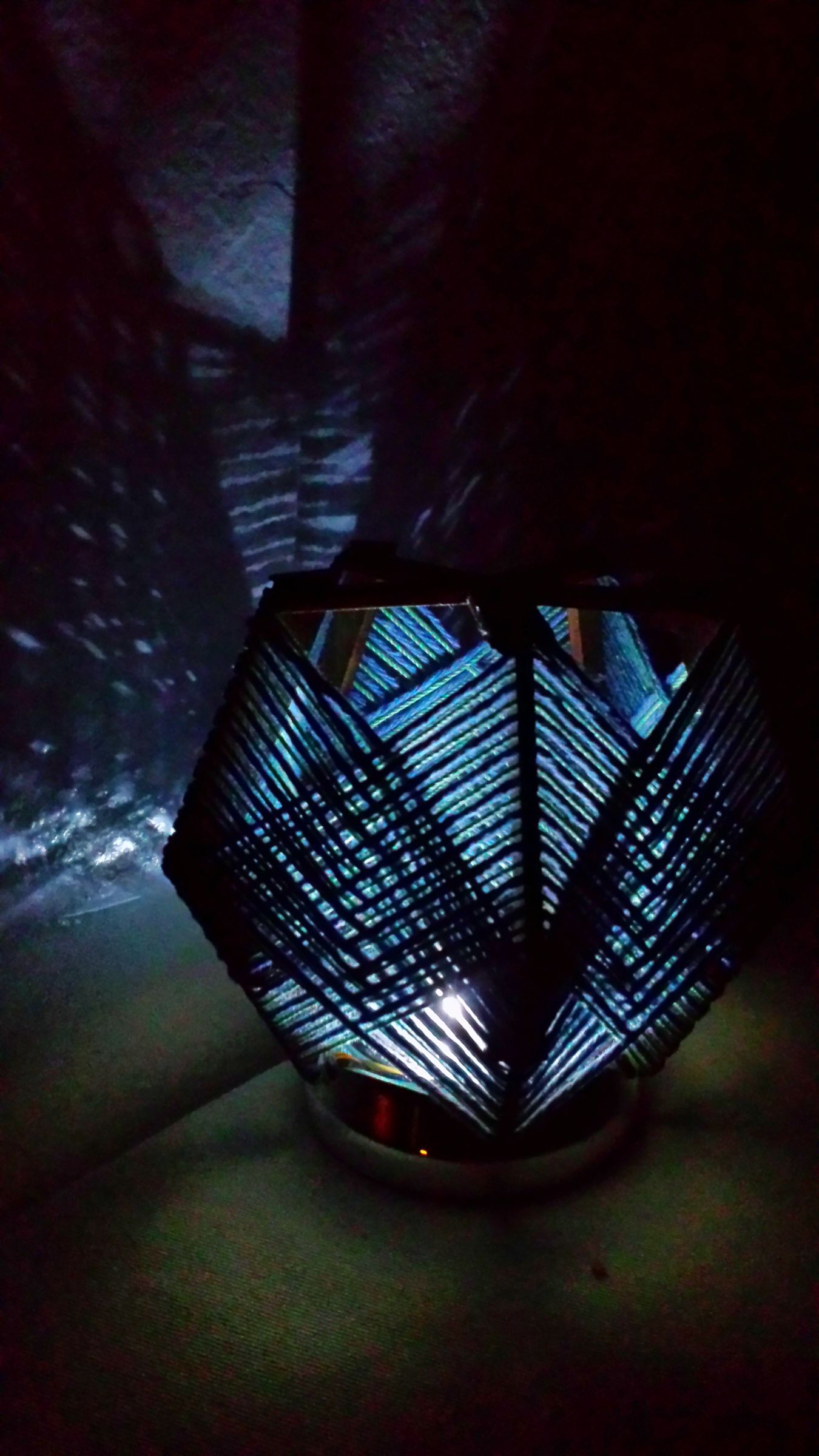 Woven Yarn Lamp : 9 Steps (with Pictures) - Instructables