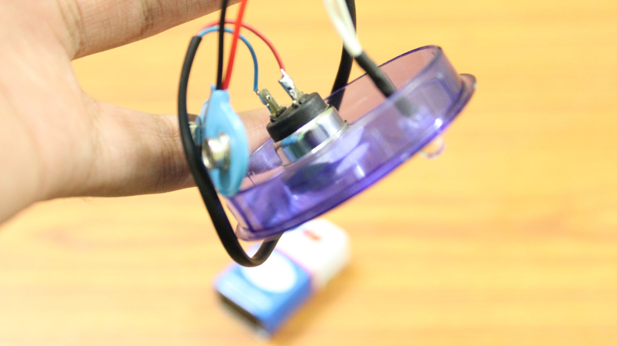 How to Make Your Own Emf Detector || BJT As a Switch : 4 Steps (with ...