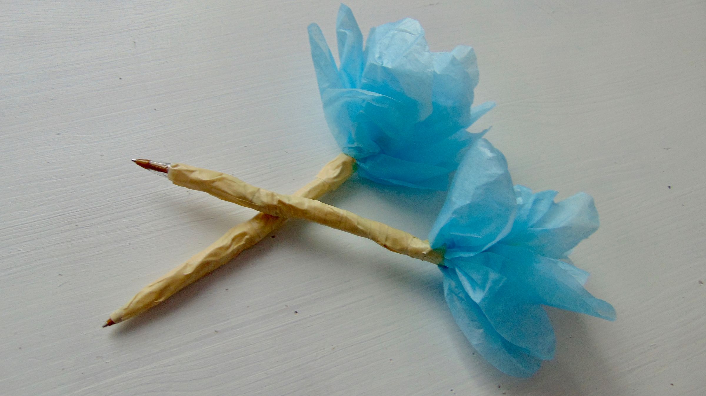 Easy Tissue Paper Flower Pen : 6 Steps (with Pictures) - Instructables