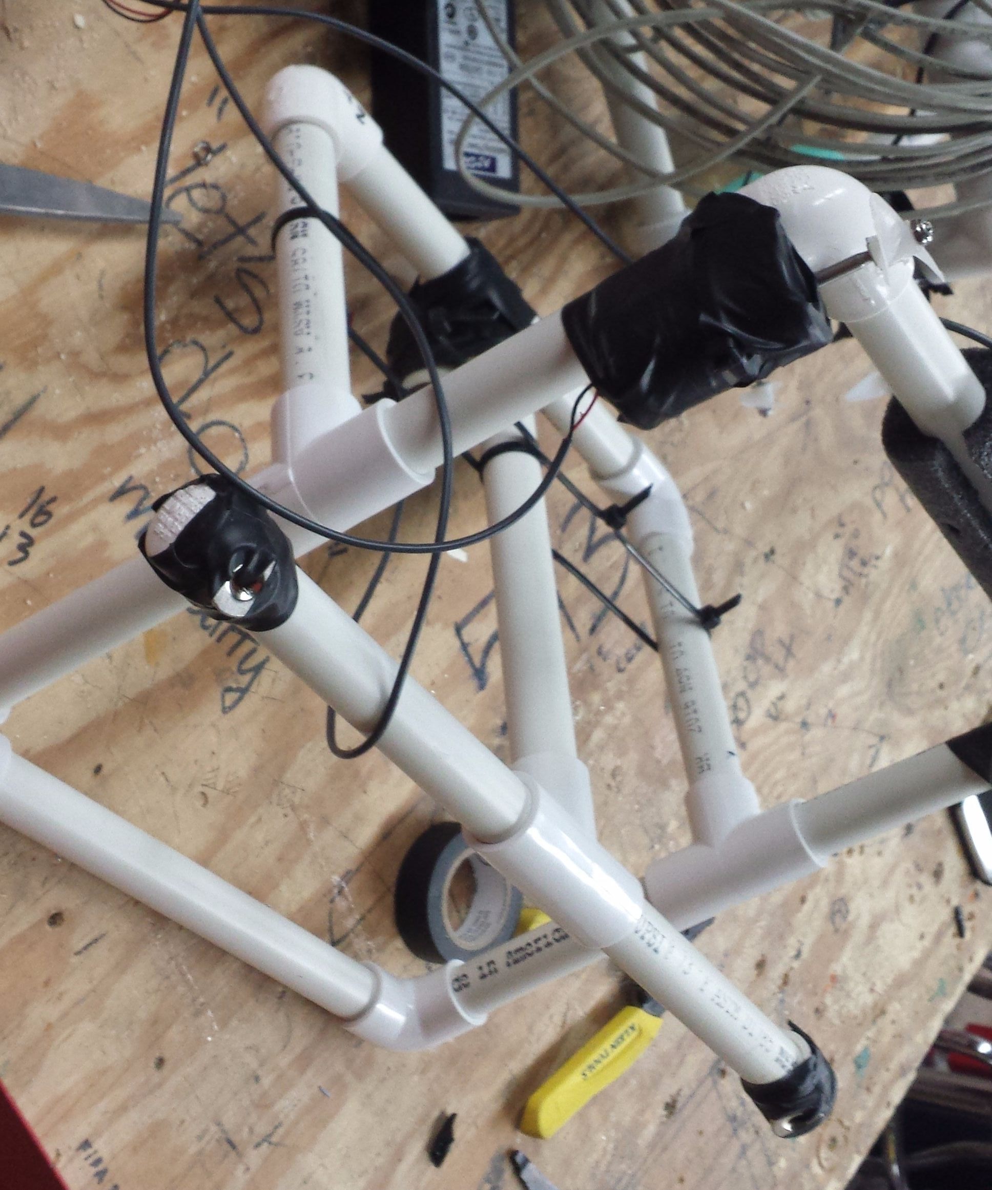 BTS - Team 28 (R2-DTimbs) Submersible/Submarine : 17 Steps - Instructables