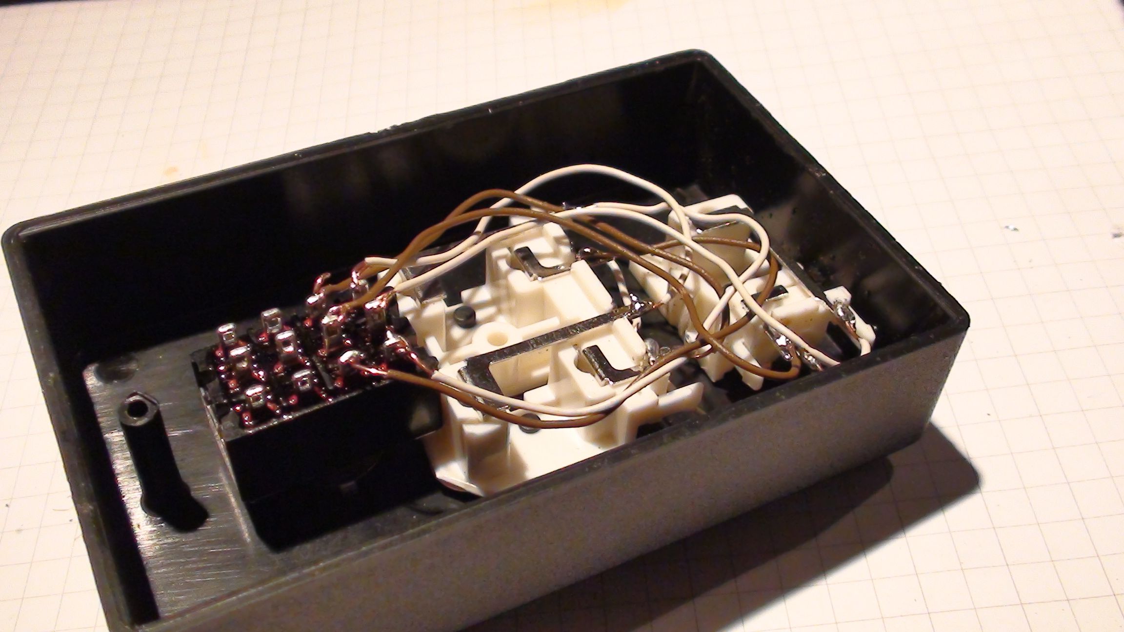 Audio Cinch Switch : 4 Steps - Instructables