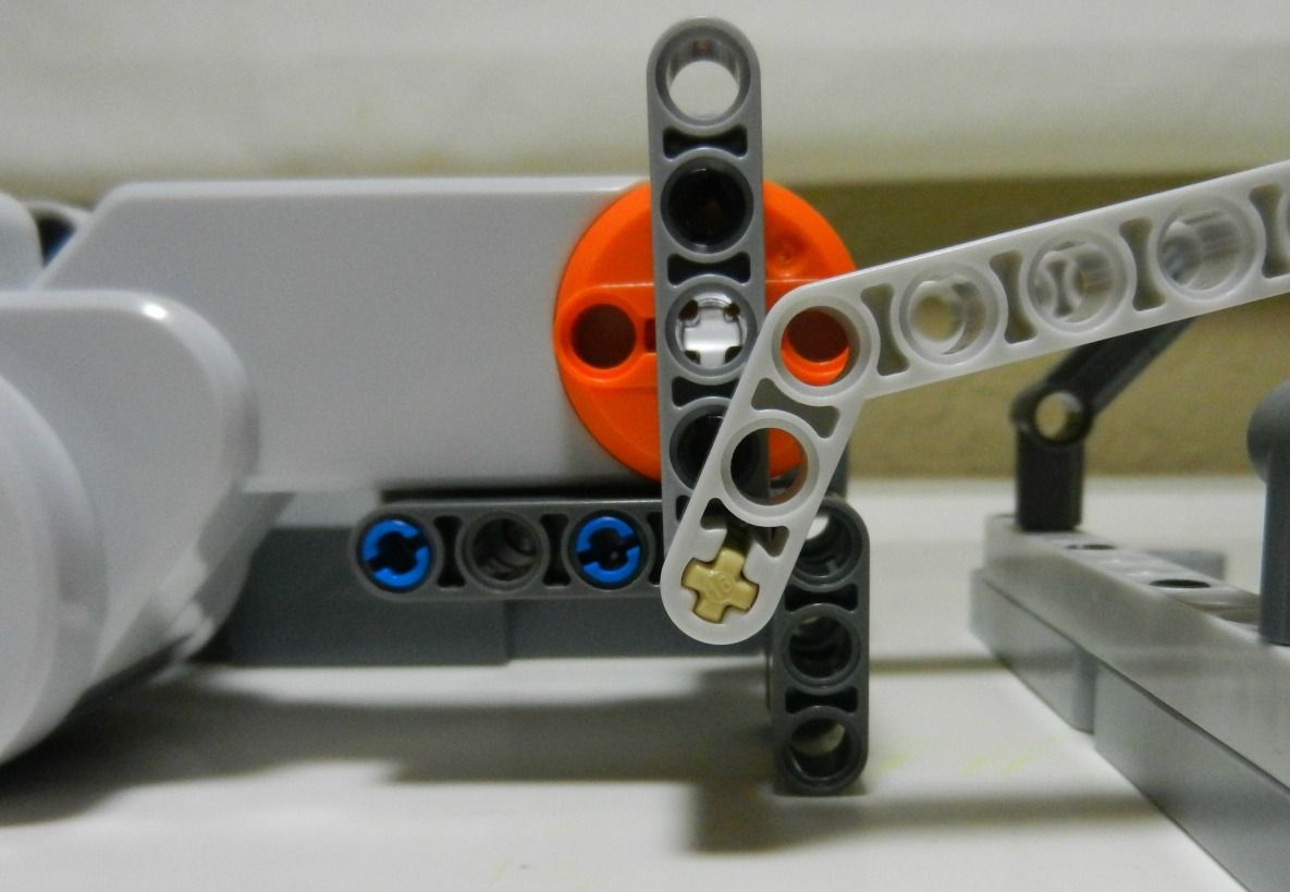 LEGO Mindstorms Mouse Mover : 4 Steps - Instructables