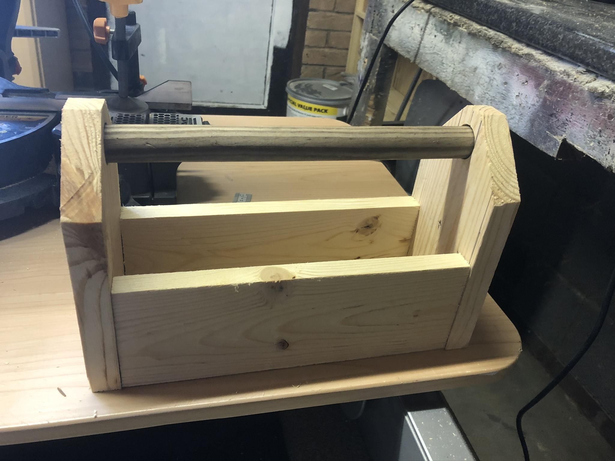 Scrap Wood Kids Toolbox : 6 Steps - Instructables