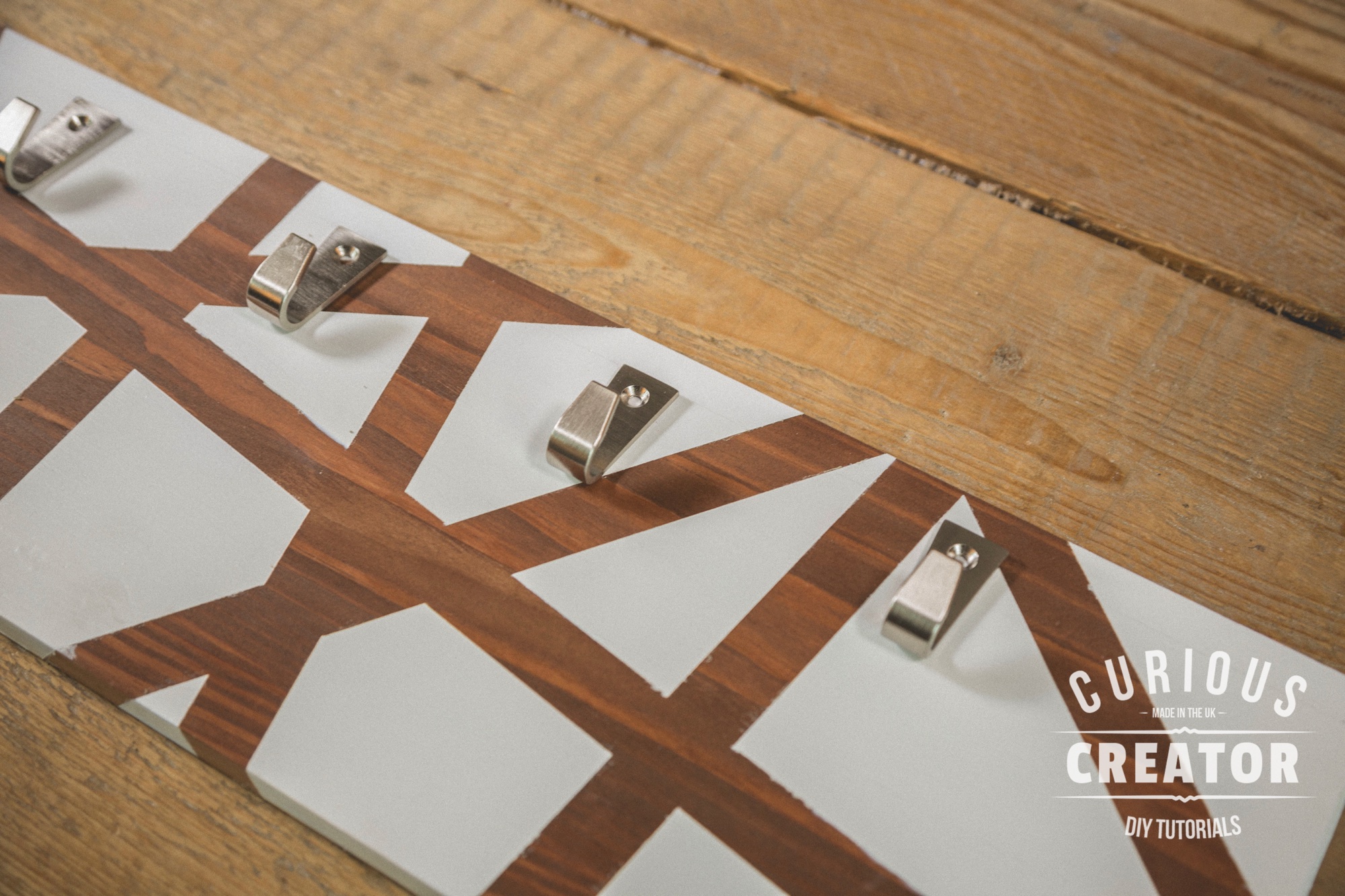 Modern Key Hook : 4 Steps (with Pictures) - Instructables