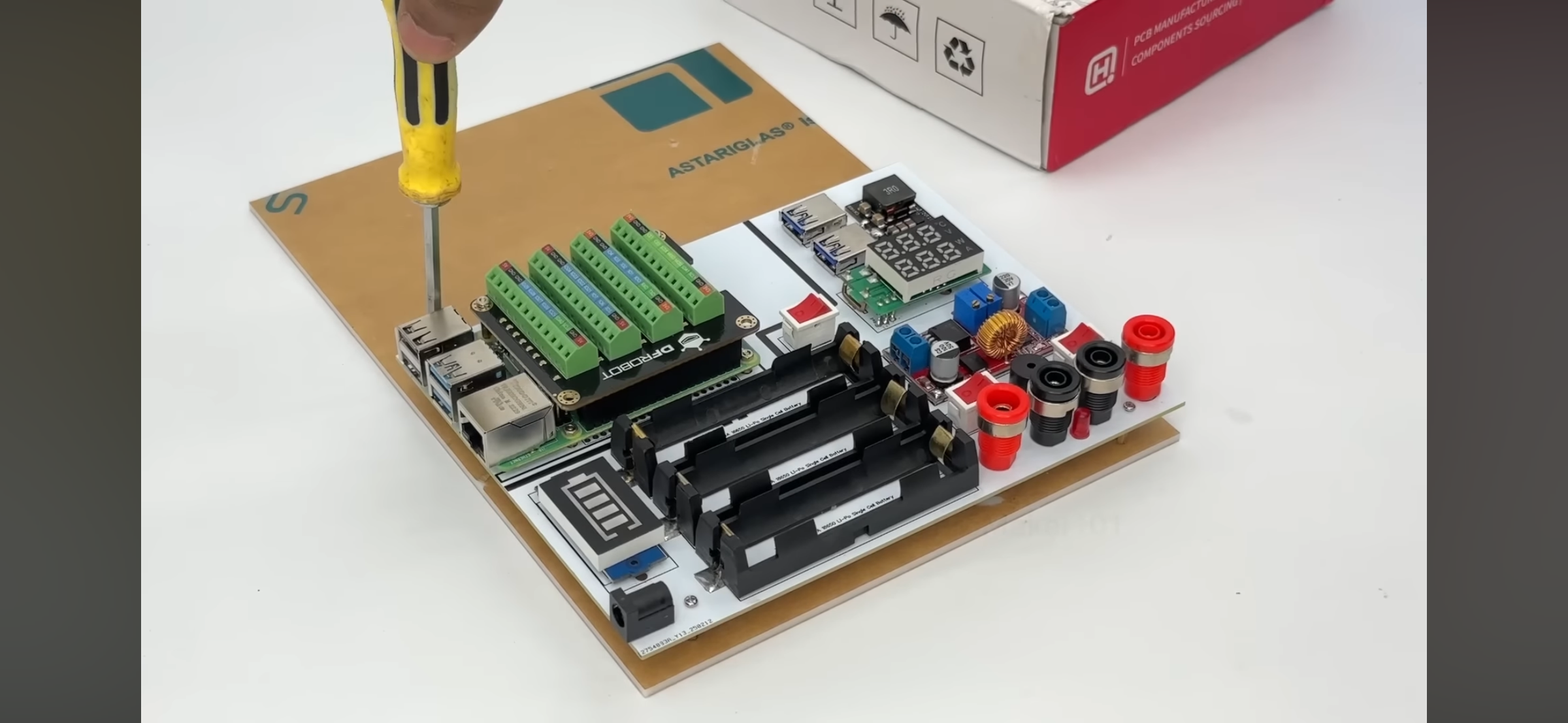 Portable DIY Electronics Workstation : 19 Steps (with Pictures ...