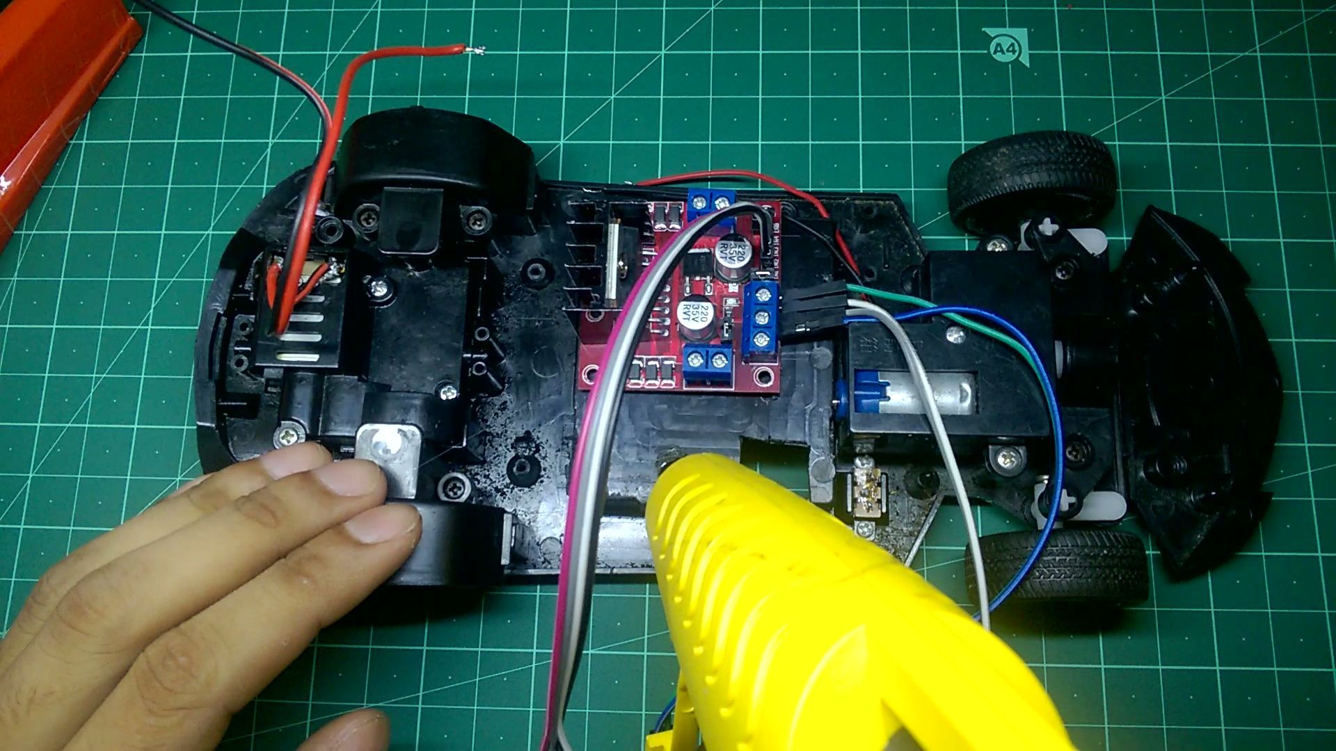 How to Make a DIY Smartphone Controlled RC Car : 8 Steps (with Pictures ...