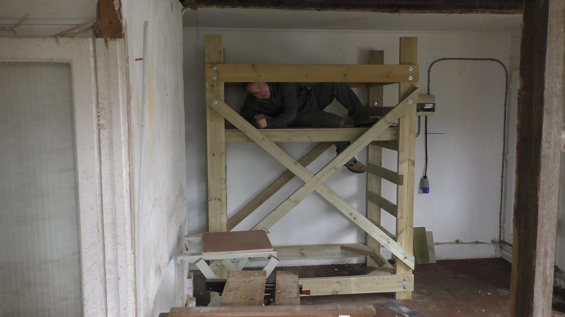 Wooden Scaffolding Tower : 11 Steps (with Pictures) - Instructables