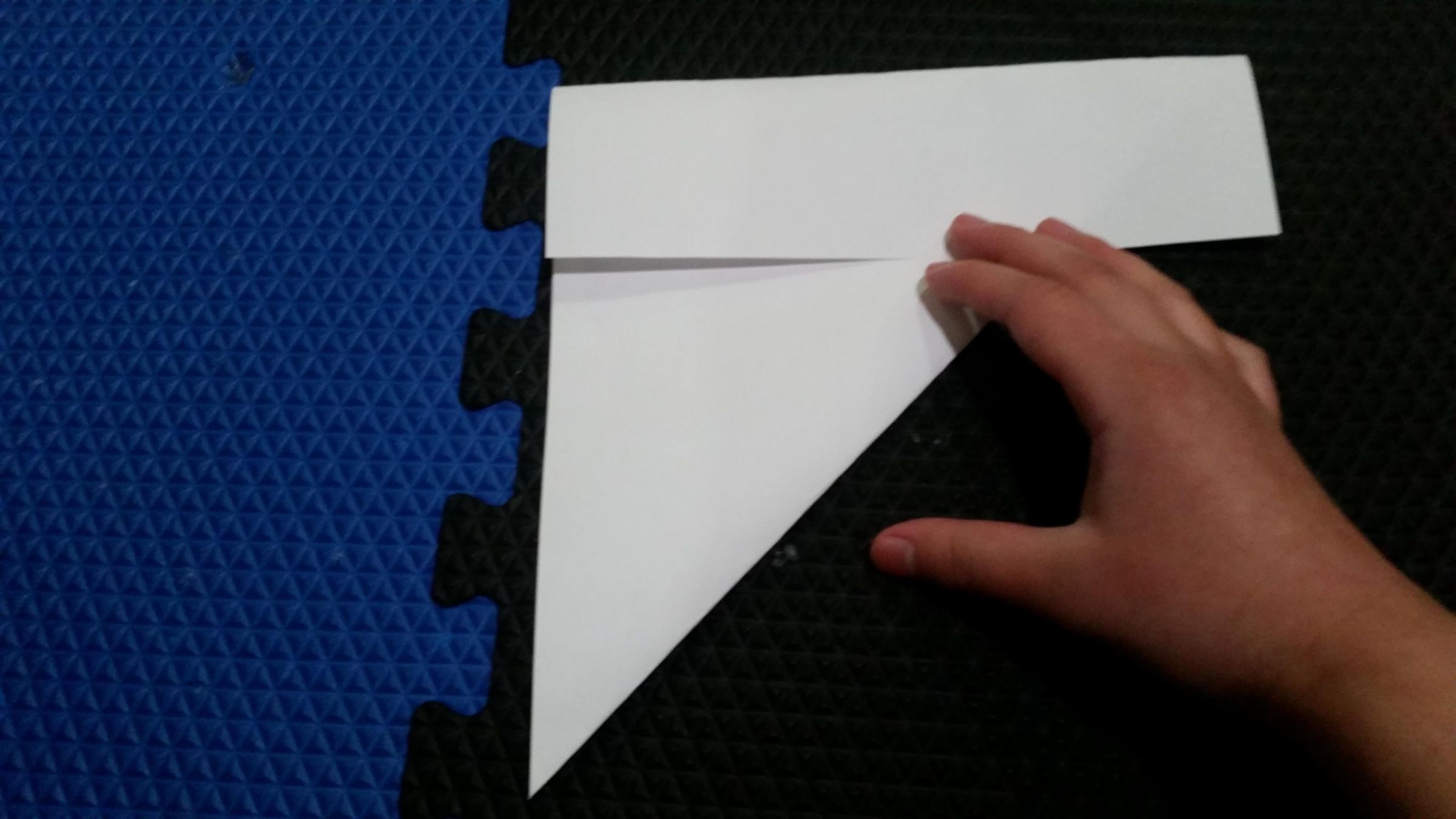 How to Make a Paper Worm Slinky : 5 Steps - Instructables