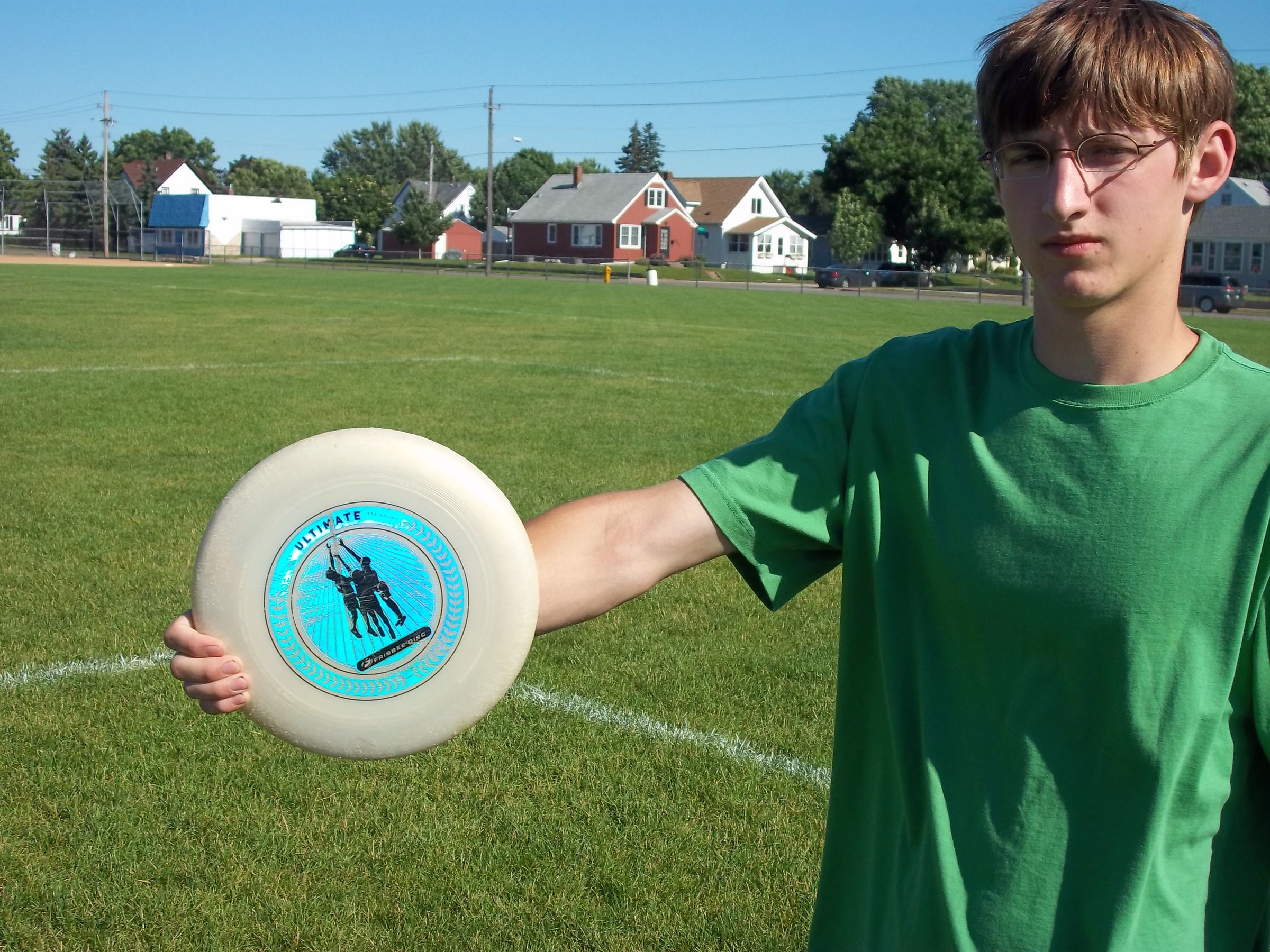 Funky McGroovy Frizbee Throwing Guide : 9 Steps (with Pictures ...