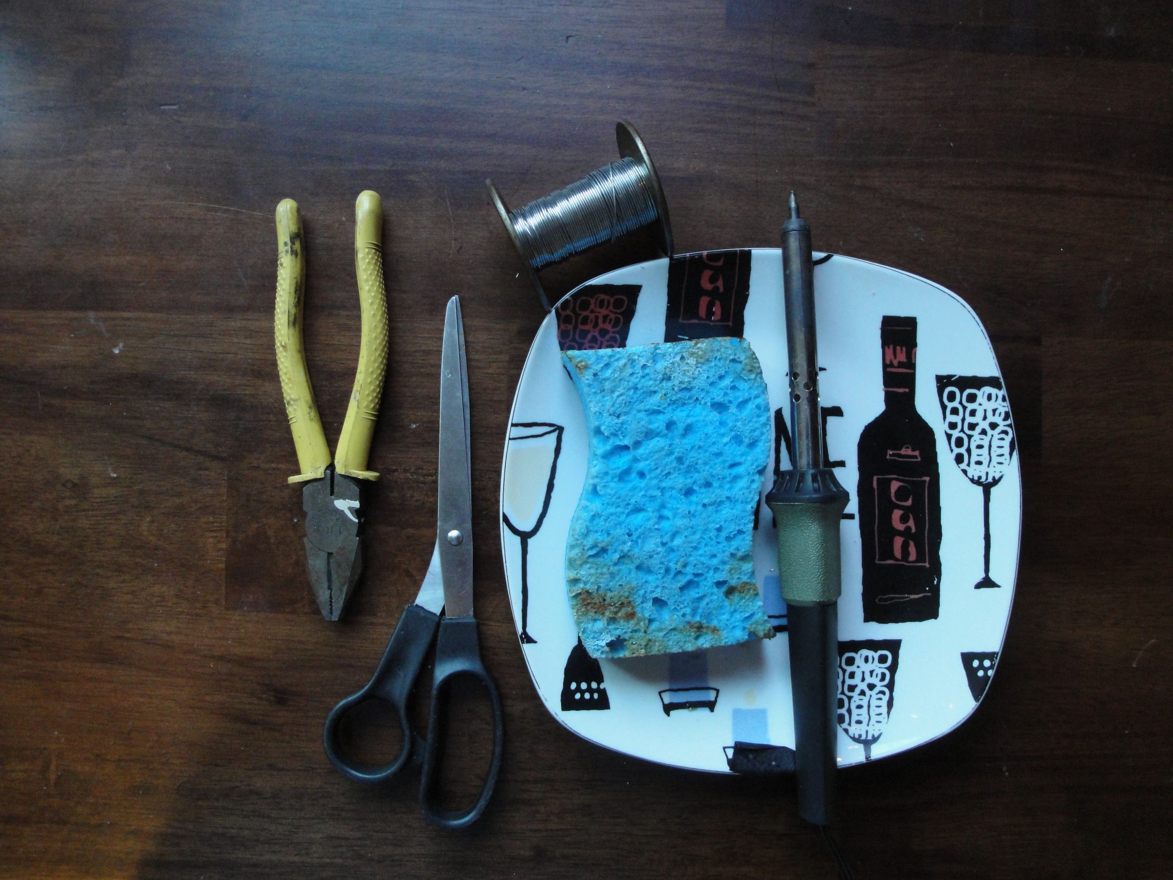 Make a Pocket Watch Chain for Your IPod : 7 Steps - Instructables