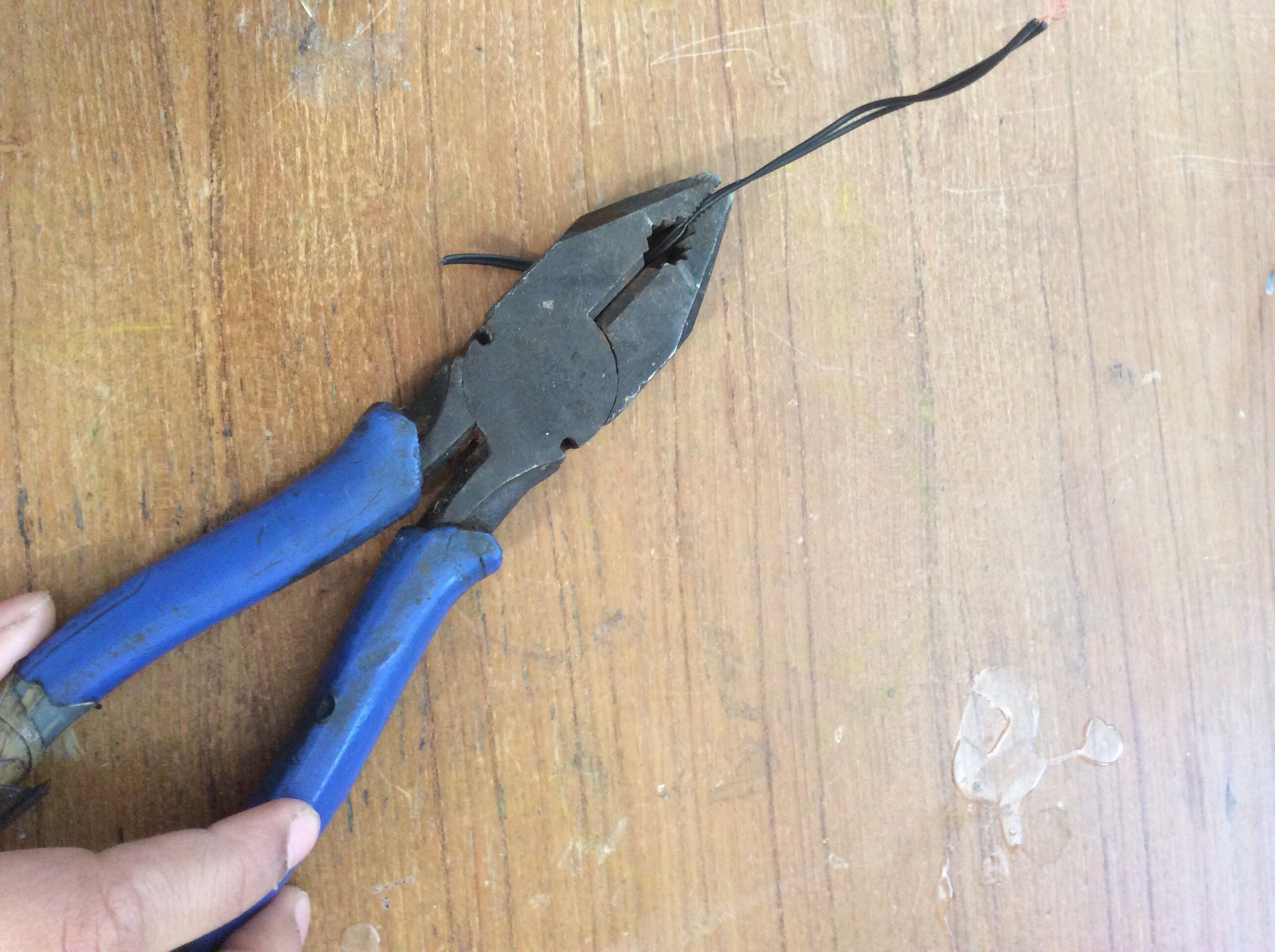 Soldering Stand : 3 Steps (with Pictures) - Instructables