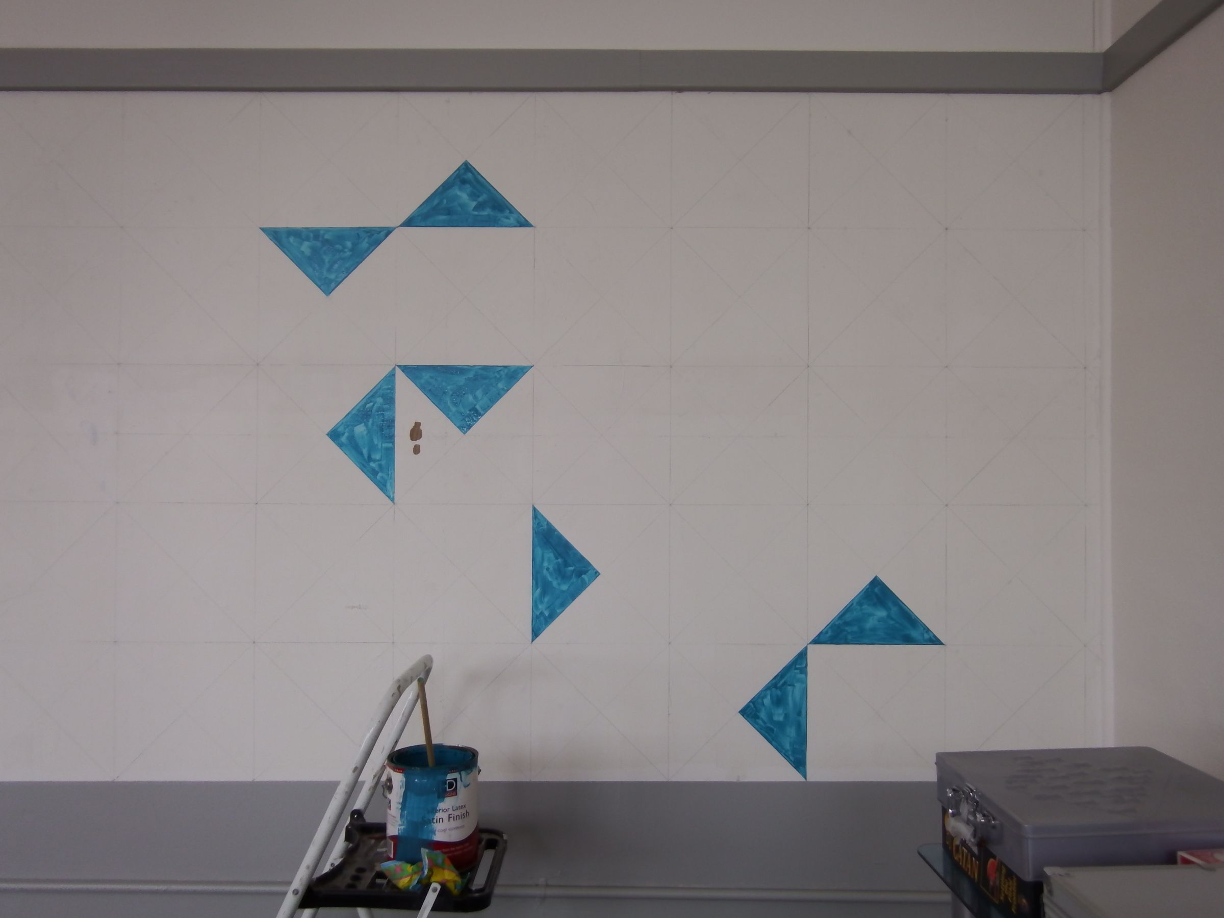 Triangle Mural Wall Design - Instructables