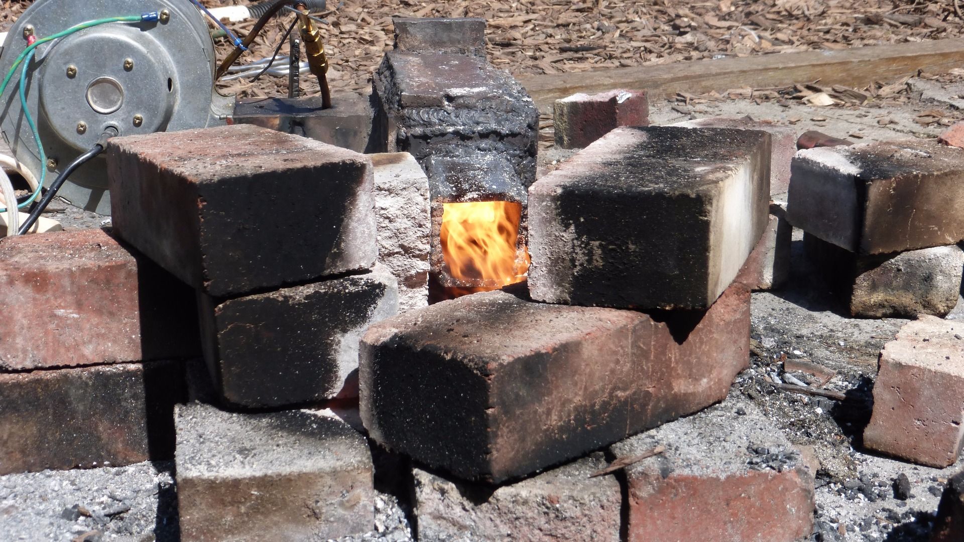 Waste Oil Burner : 5 Steps (with Pictures) - Instructables